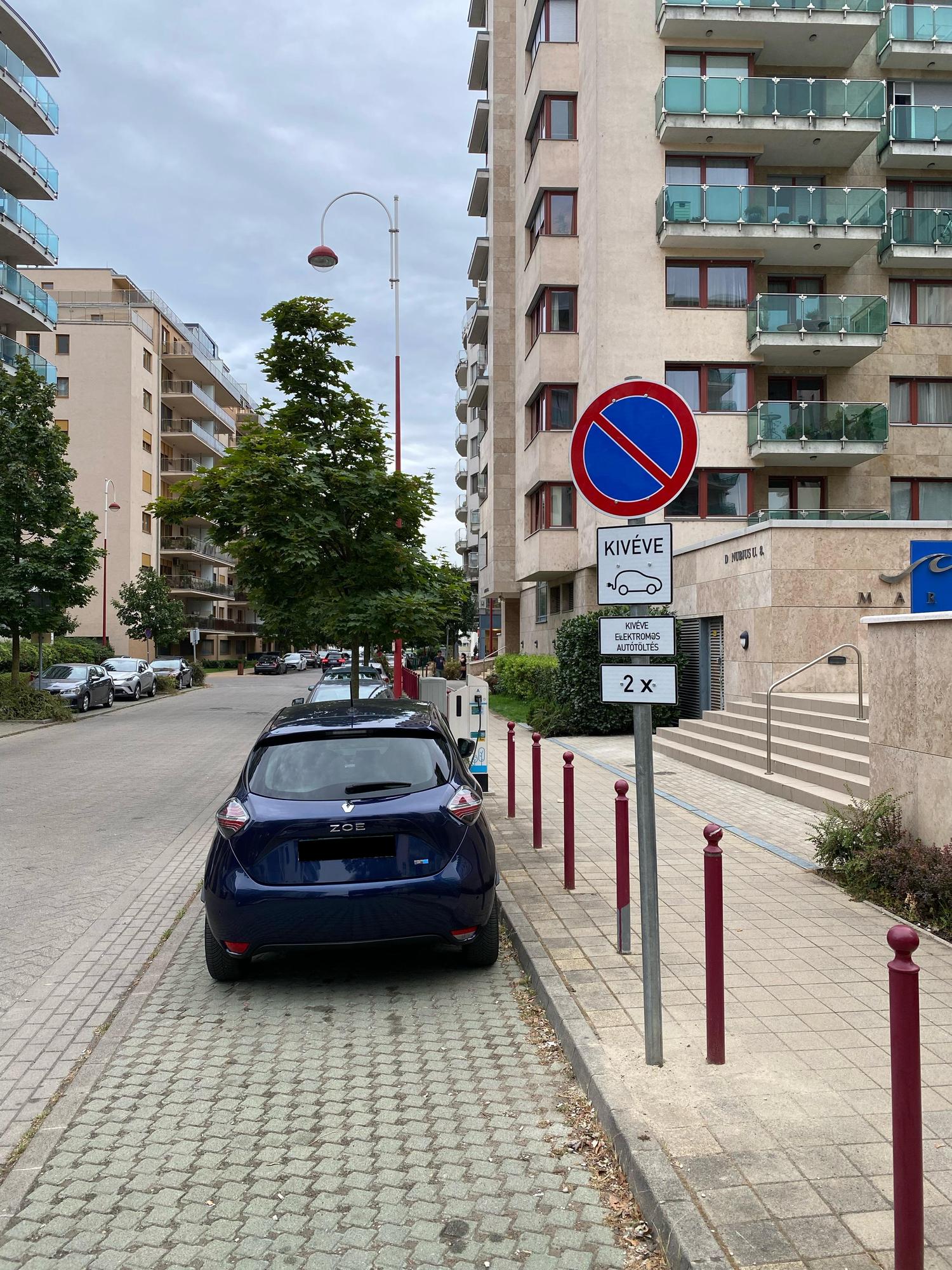 Mobiliti | 1138 Budapest, Danubius utca 8. | EV Station