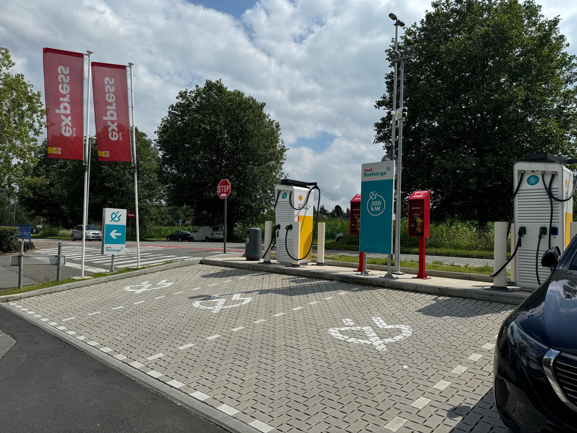 Shell Express | Kraainem, Vlaanderen | EV Station