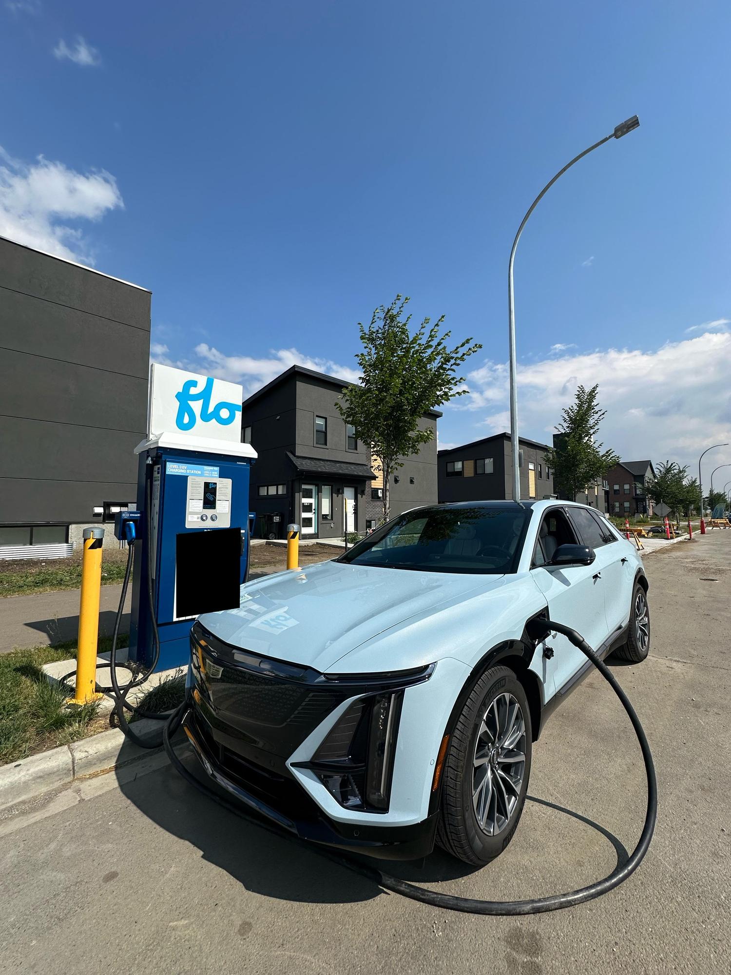 8079 Cedric Mah Rd | Edmonton, AB | EV Station