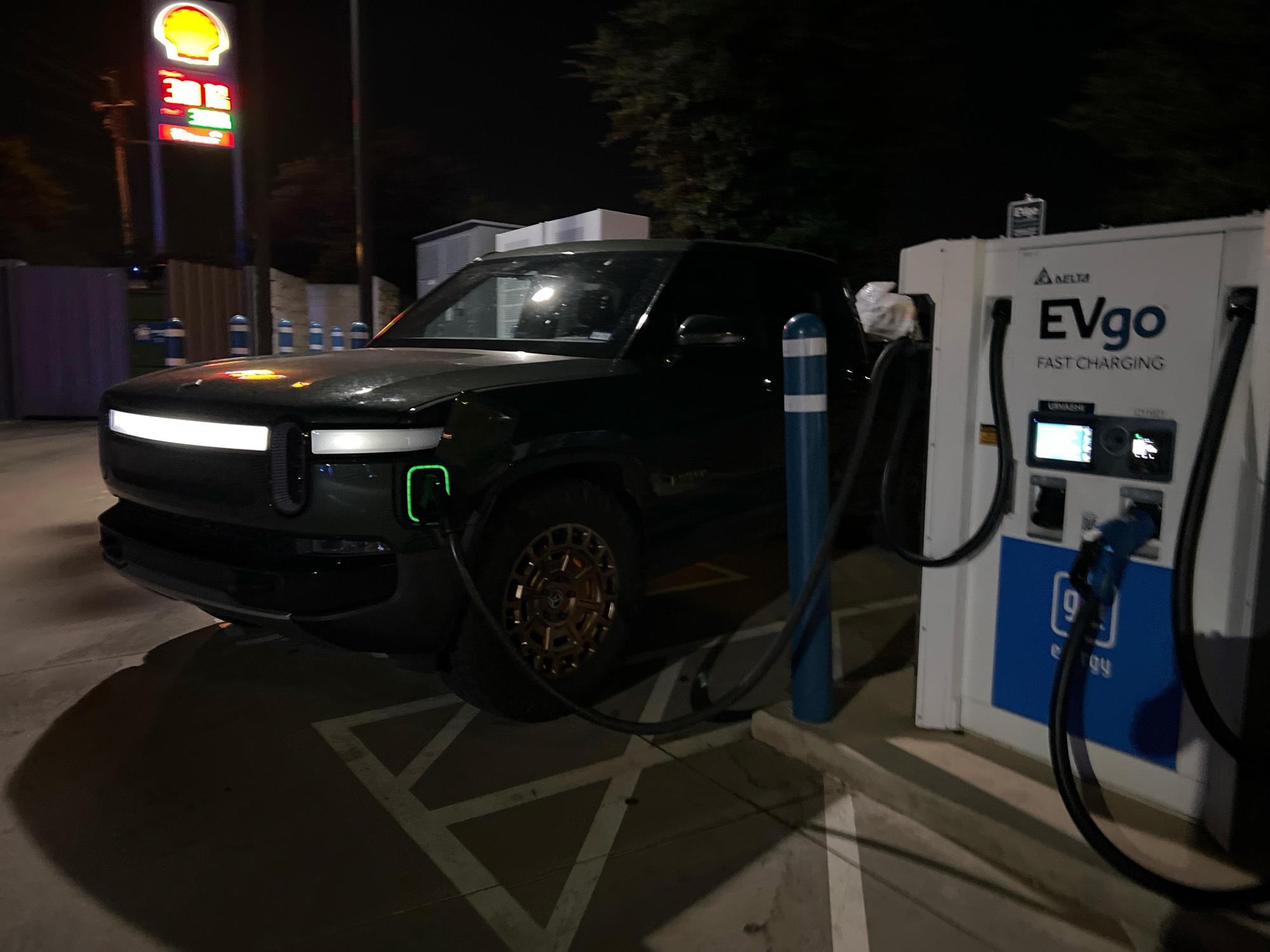 Shell/Denny's | Arlington, TX | EV Station