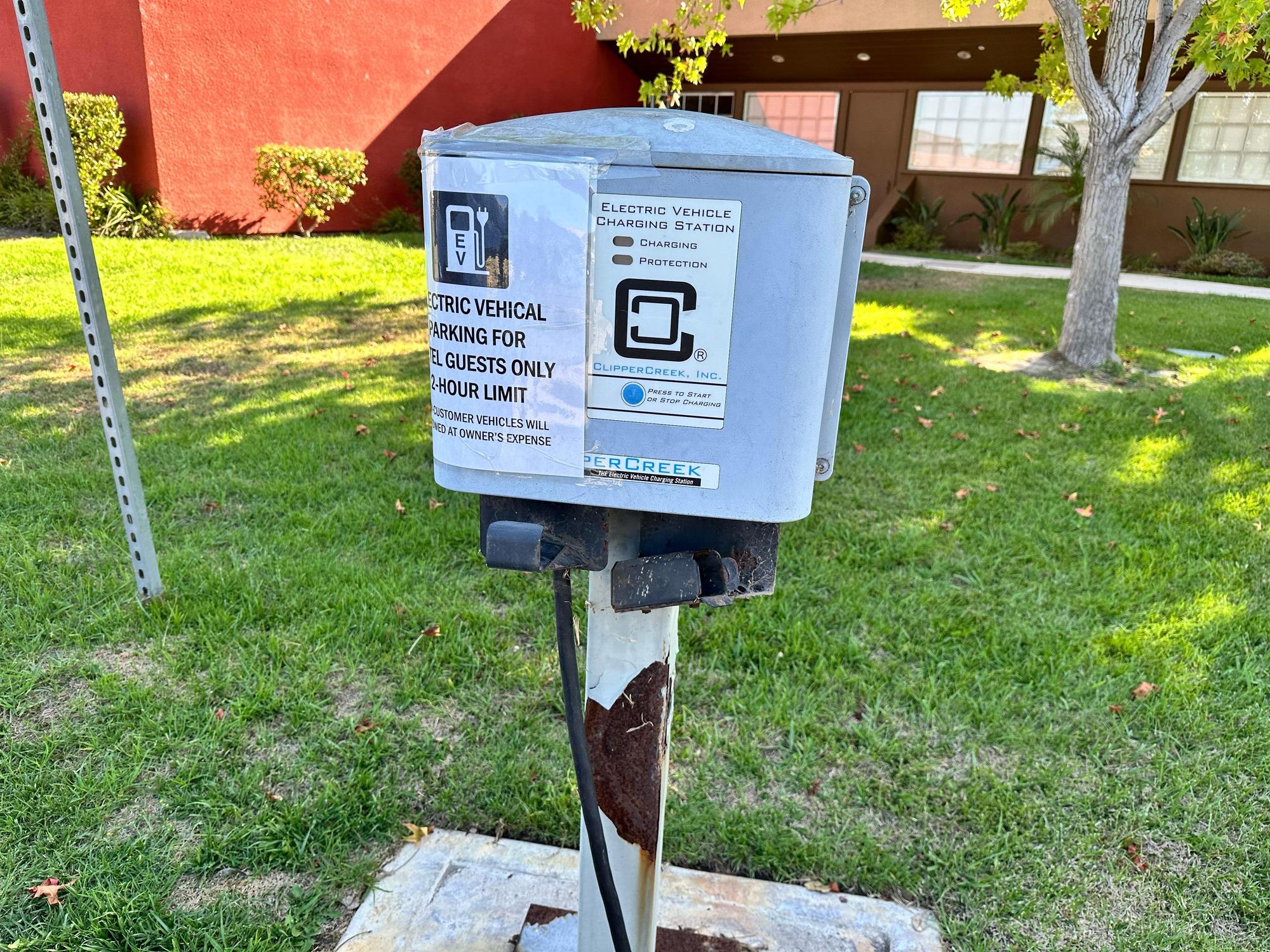 Courtyard by Marriot | Oxnard, CA | EV Station