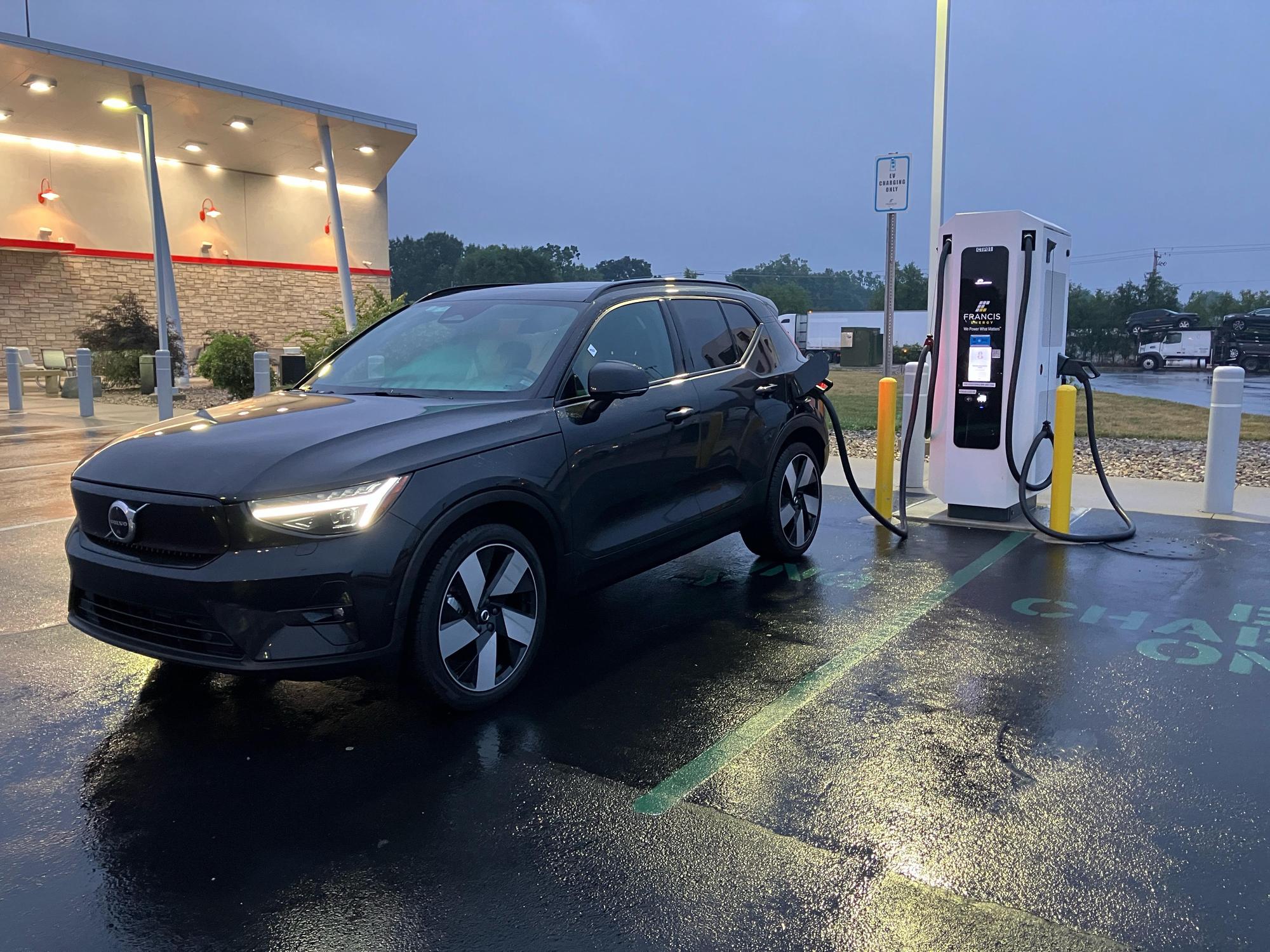 George N Craig Travel Plaza | Elkhart, IN | EV Station