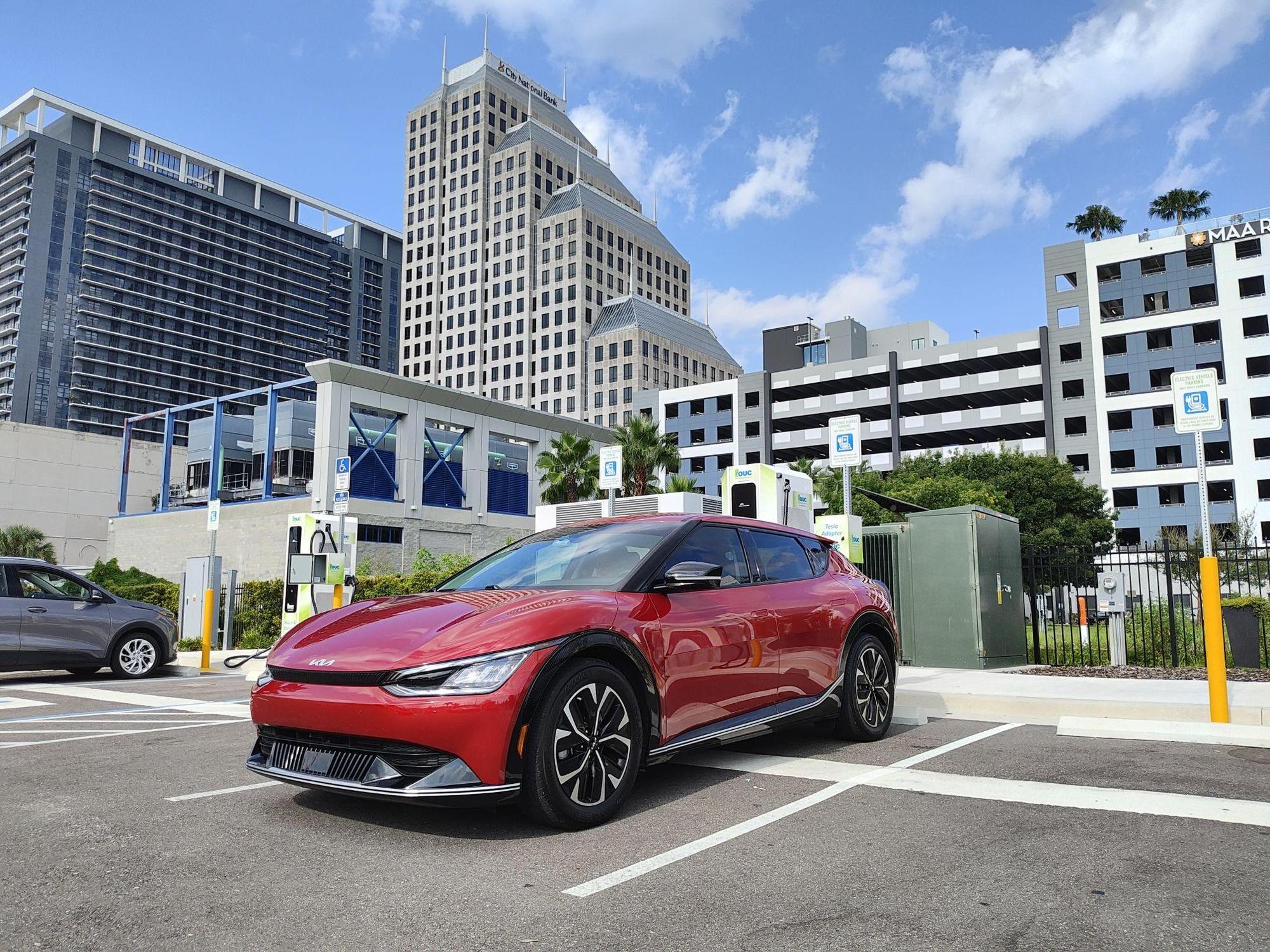OUC Robinson ReCharge EV Hub | Orlando, FL | EV Station