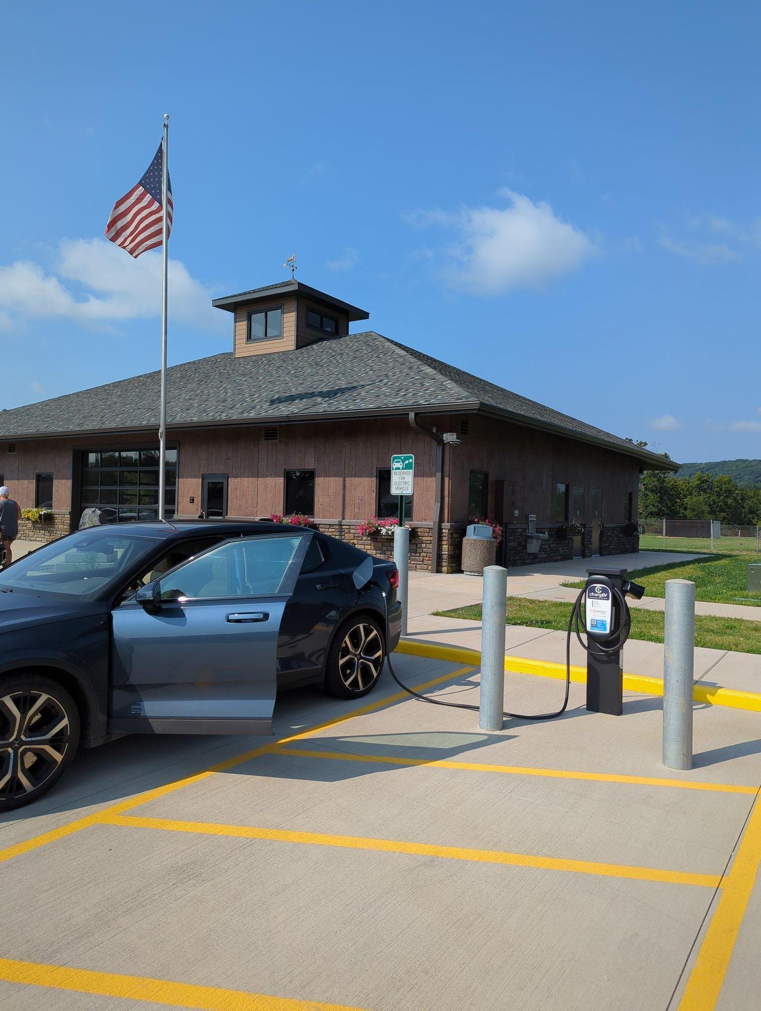 Wieser Park Pavilion | La Crescent, MN | EV Station