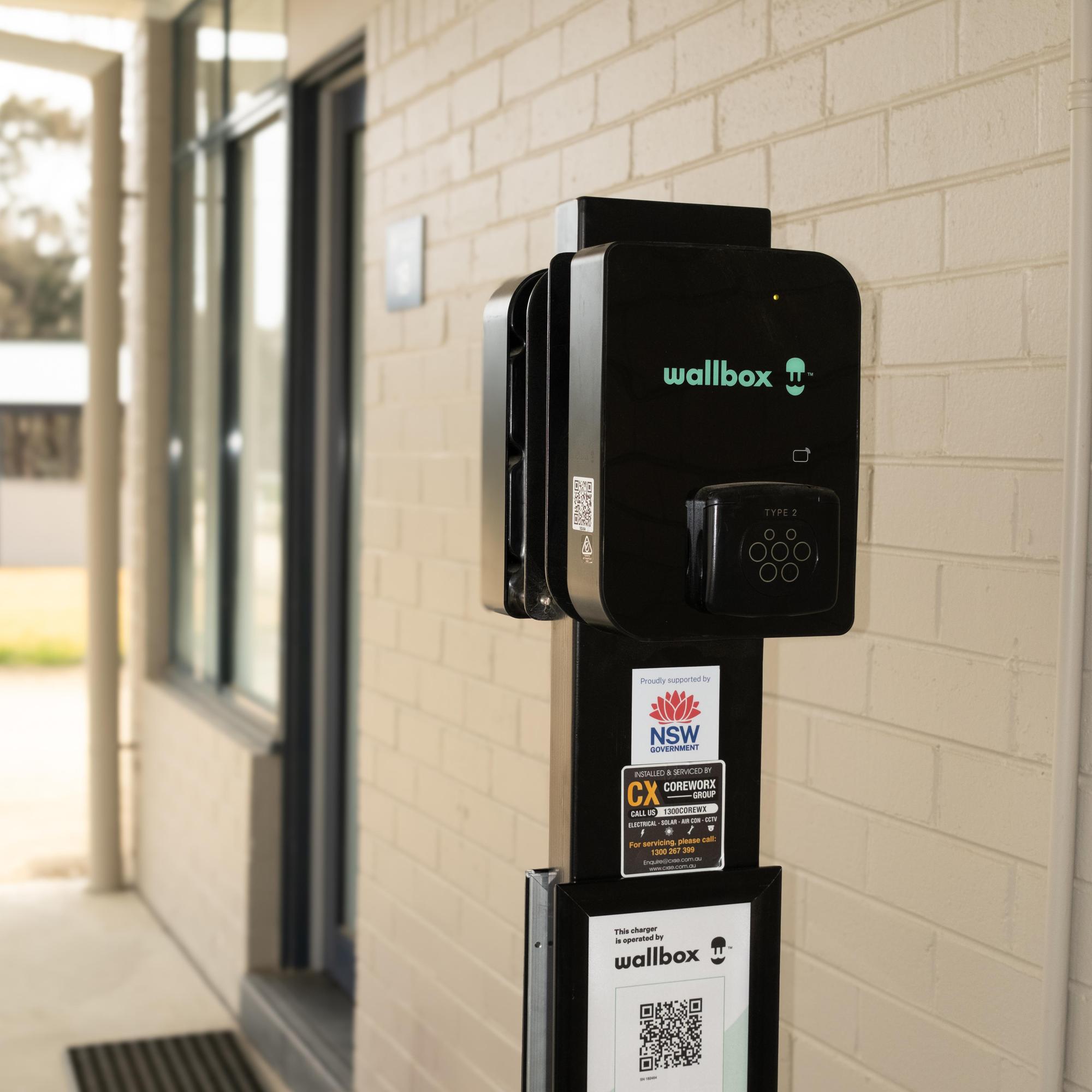 Holbrook Motel | Holbrook, NSW | EV Station