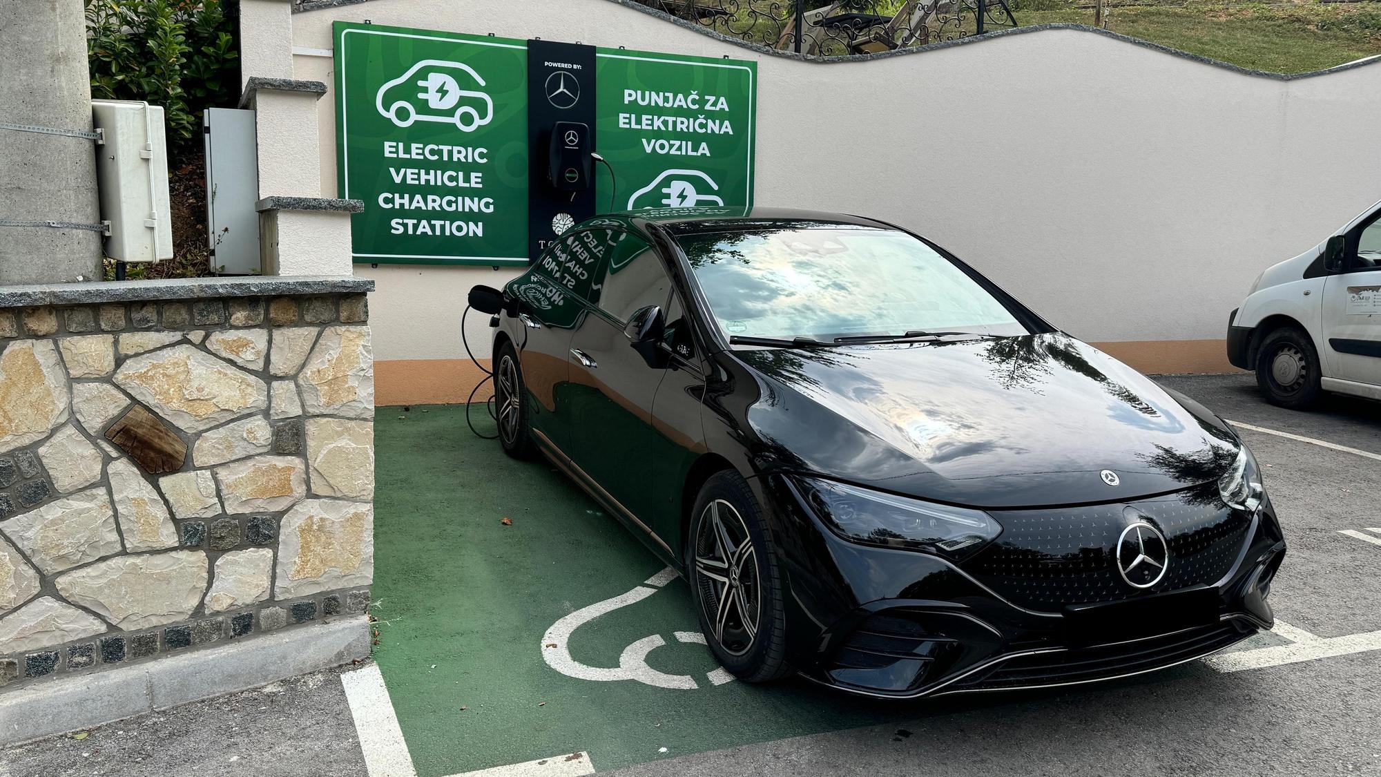 Toplik Village Resort - Orion | Lukavica, Republika Srpska | EV Station