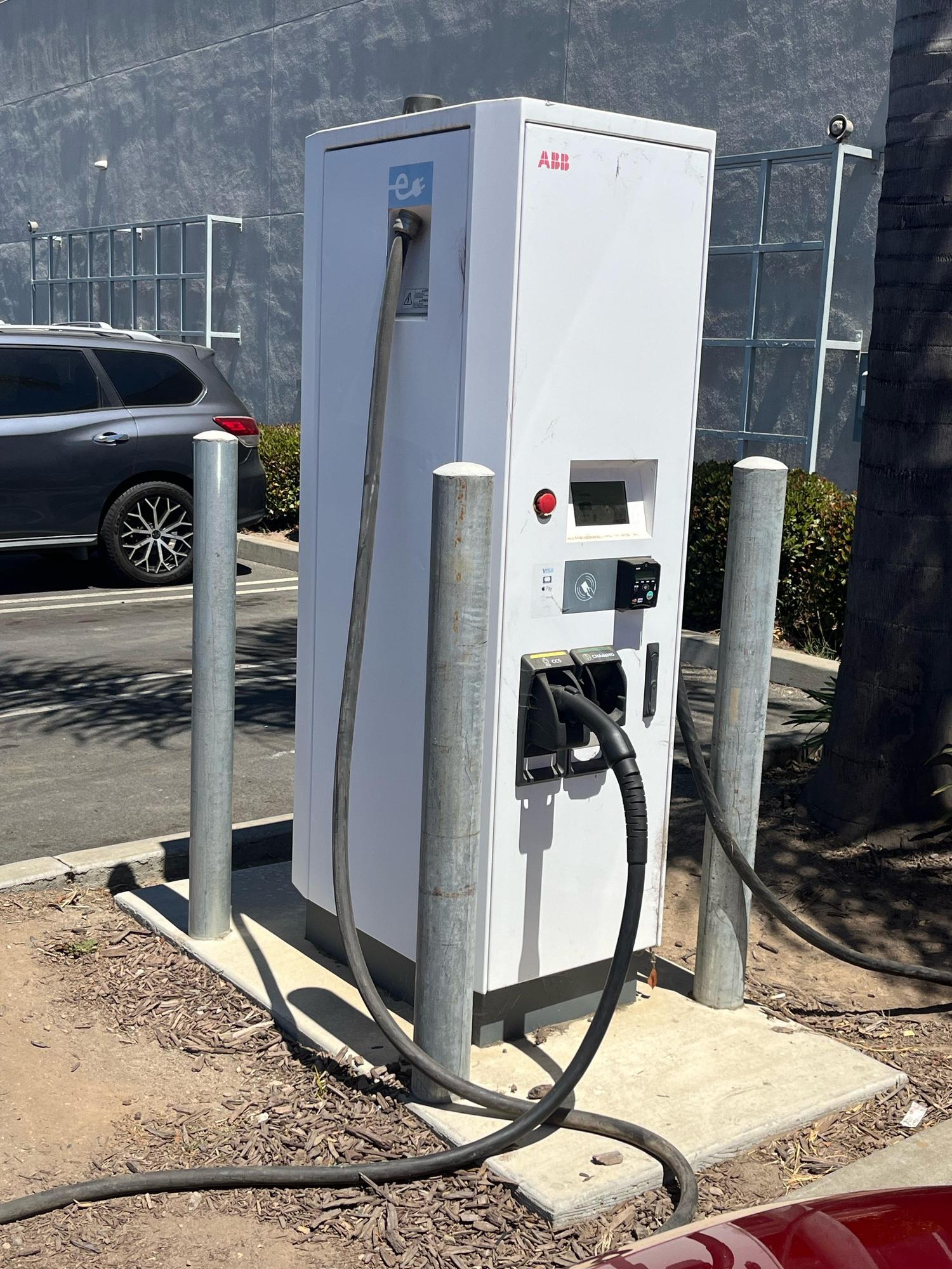 Santa Maria Nissan | Santa Maria, CA | EV Station