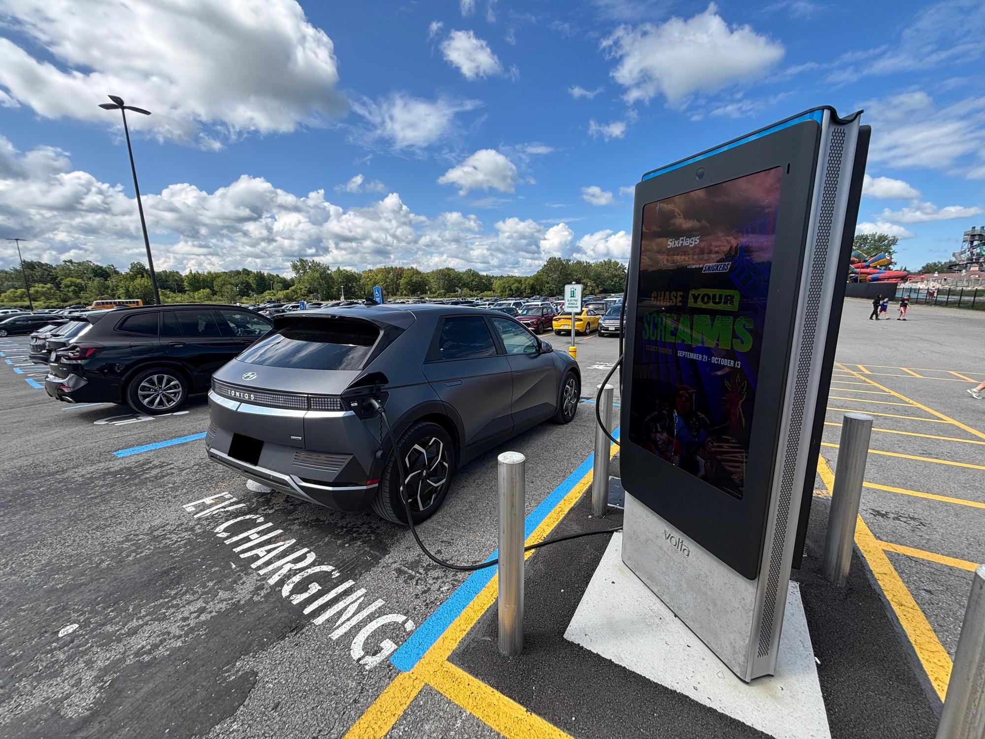 Six Flags Darien Lake | Corfu, NY | EV Station