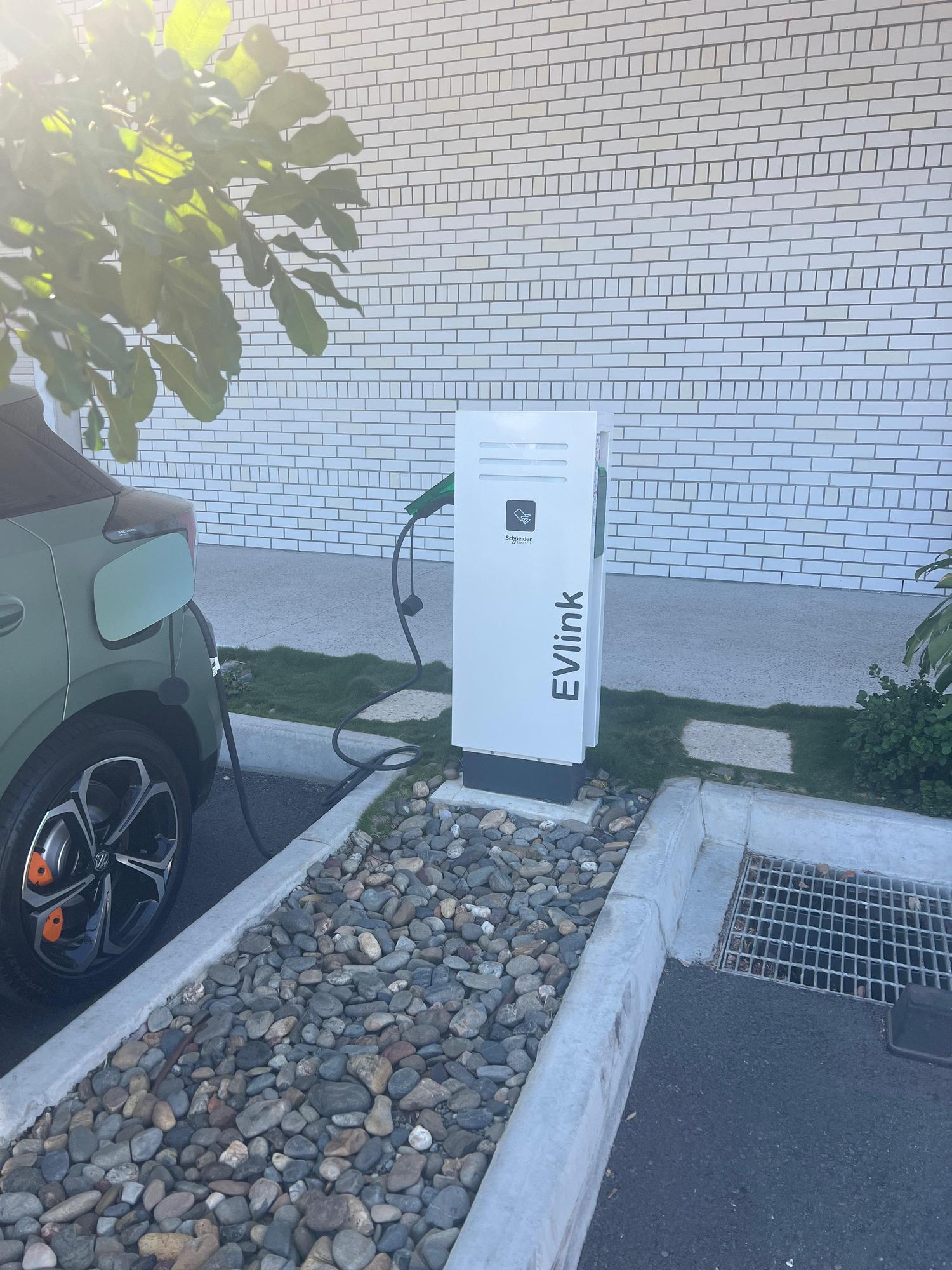 Newport Marketplace - IGA Newport | Newport, QLD | EV Station