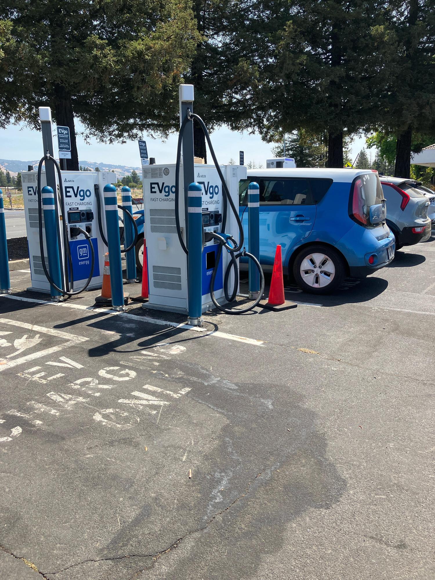 Raley's Towne Centre - Raley's | Rohnert Park, CA | EV Station