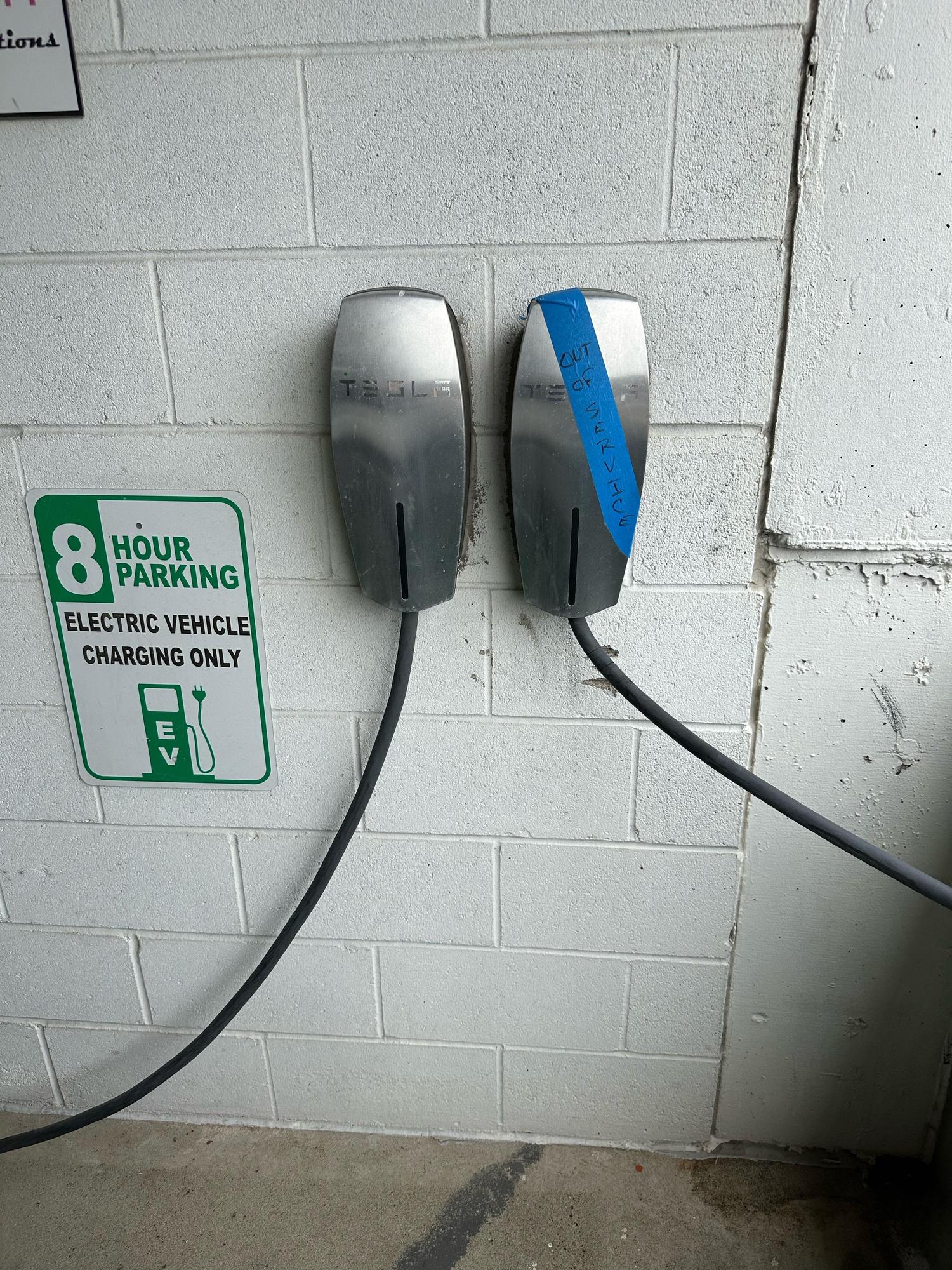 Hyatt Regency Minneapolis / Loring Ramp | Minneapolis, MN | EV Station