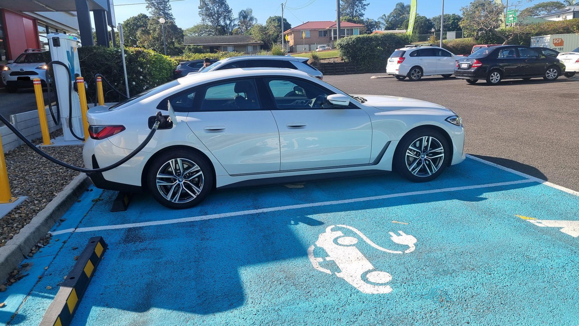 Alexandra Hills Shopping Centre | Alexandra Hills, QLD | EV Station