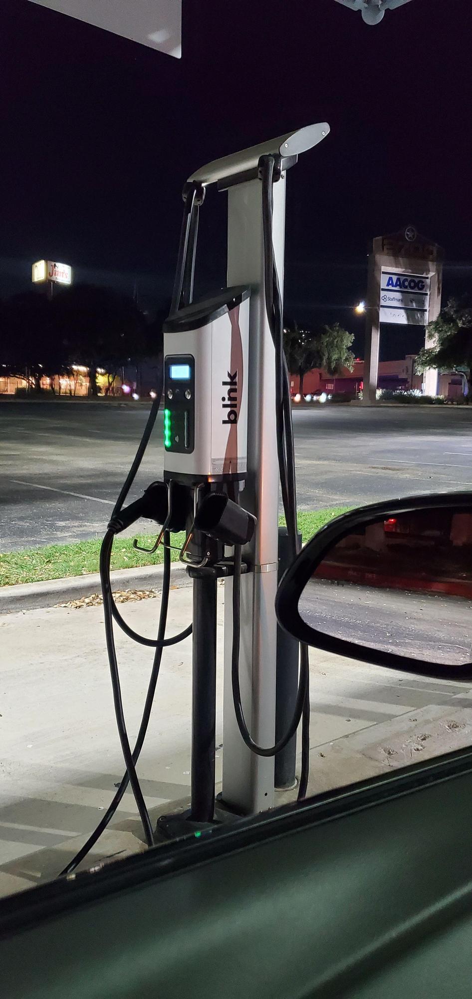 Alamo Area Council of Governments (AACOG) | San Antonio, TX | EV Station