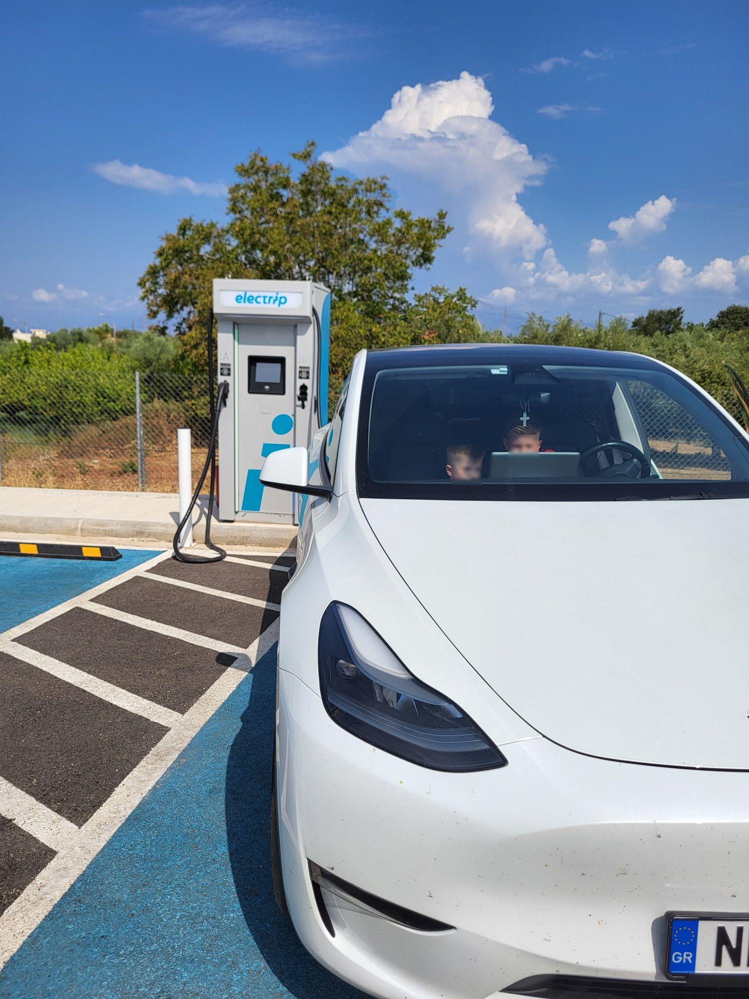 Electrip - Καύσιμα Κολοκυθάς, Μπεγουλάκι | Glafkou 151-153, Patra 263 ...