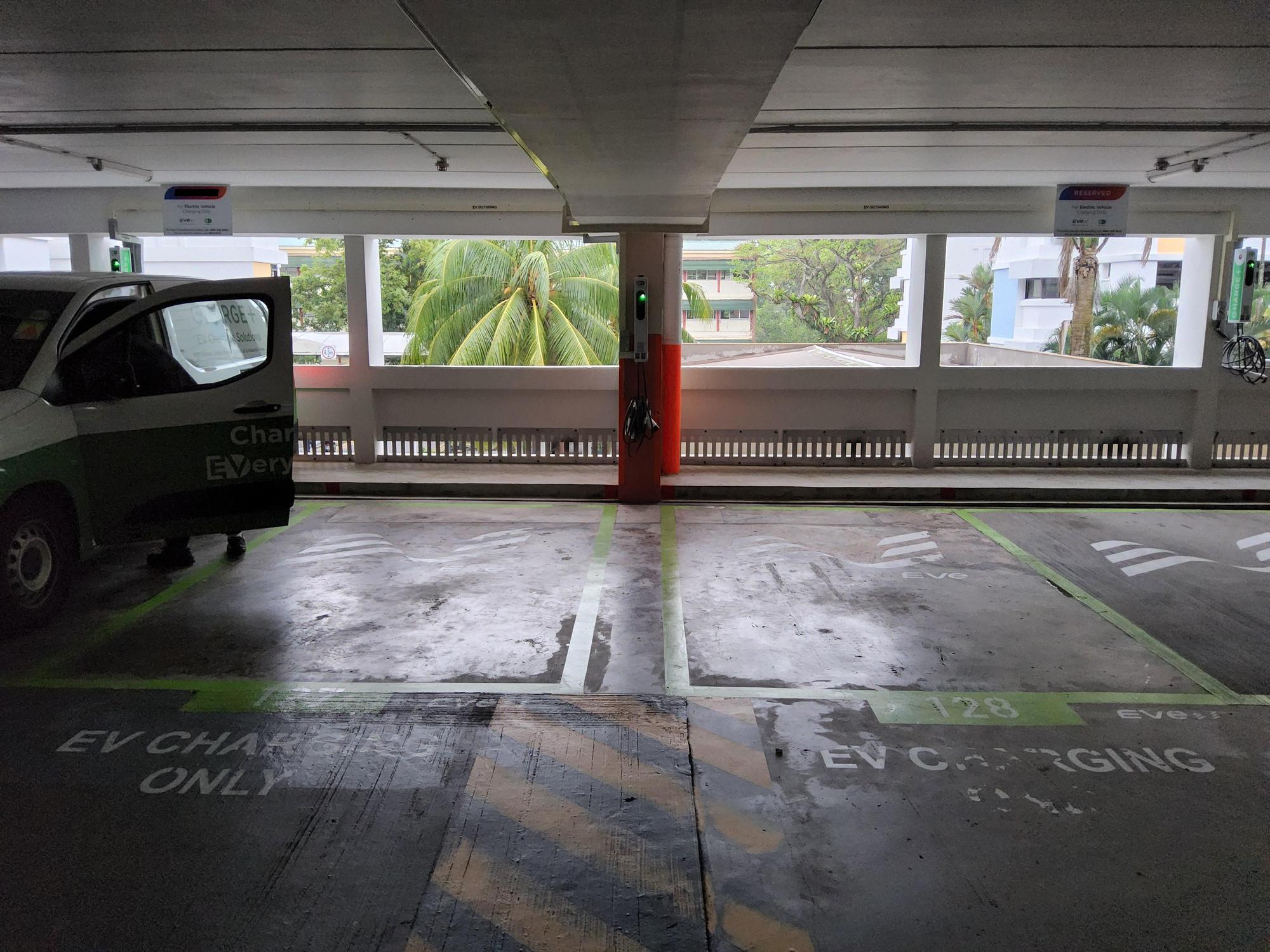 Charge+: Blk160A MSCP TWM3, Deck 3A | 160A Jalan Teck Whye | EV Station