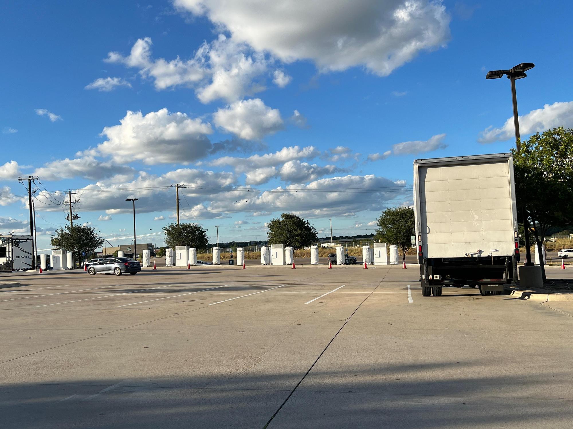 Buc-ee's Temple, TX | Mercedes-Benz High-Power Charging | Temple, TX ...