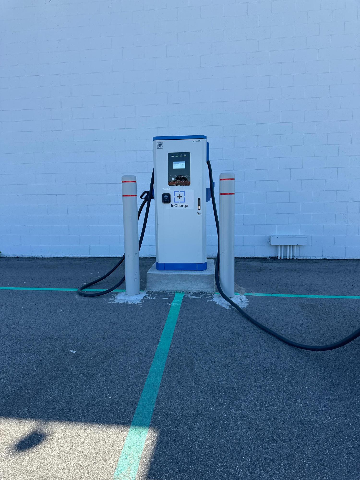 Richardson Chevrolet | Standish, MI | EV Station
