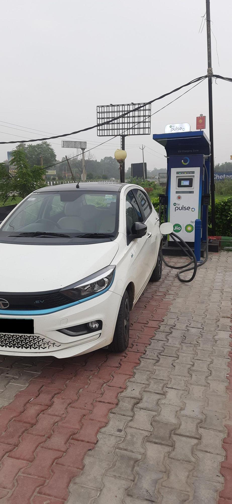jio bp charging station | dharam dhaba | EV Station