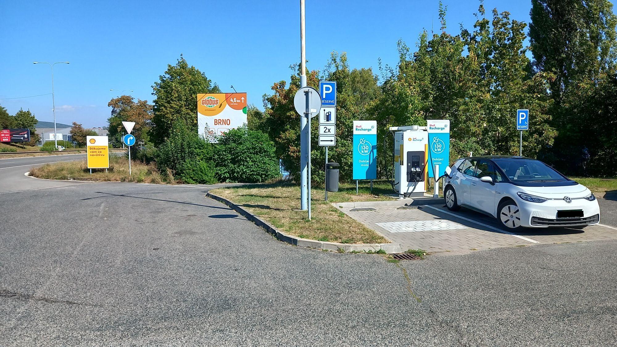 Shell Brno Hradecká | Hradecká 36, 612 00 Brno-Brno-Královo Pole, Czechia | EV Station