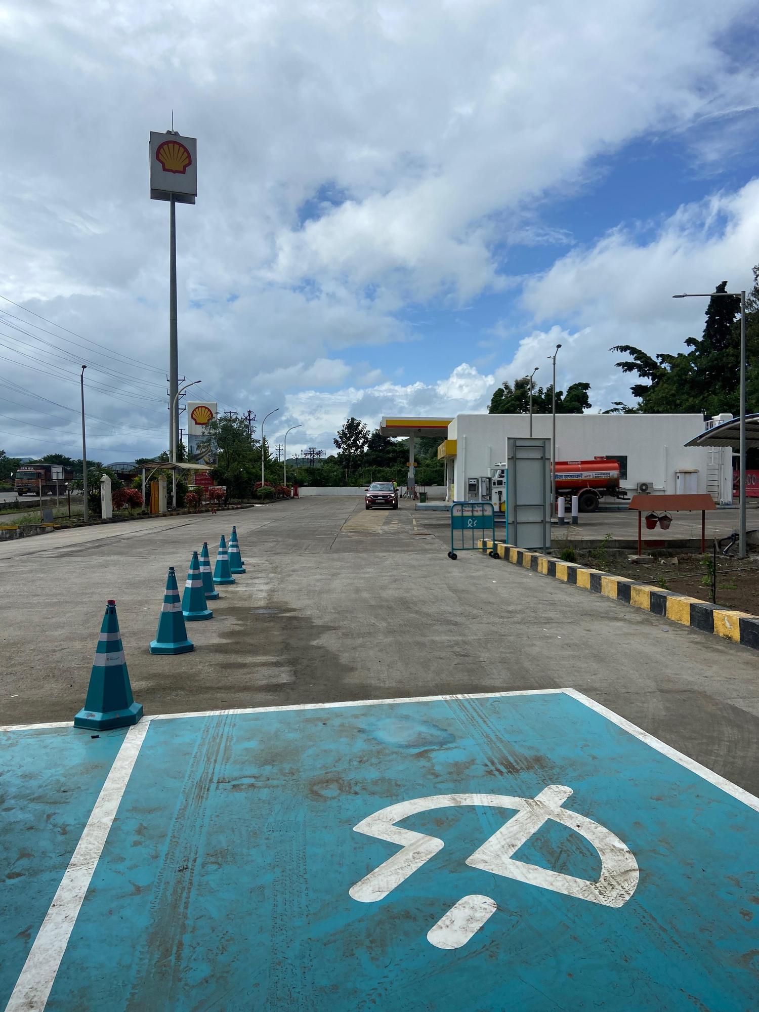 Shell (NH 48 - Pune Bangalore highway) | Shivare, MH | EV Station