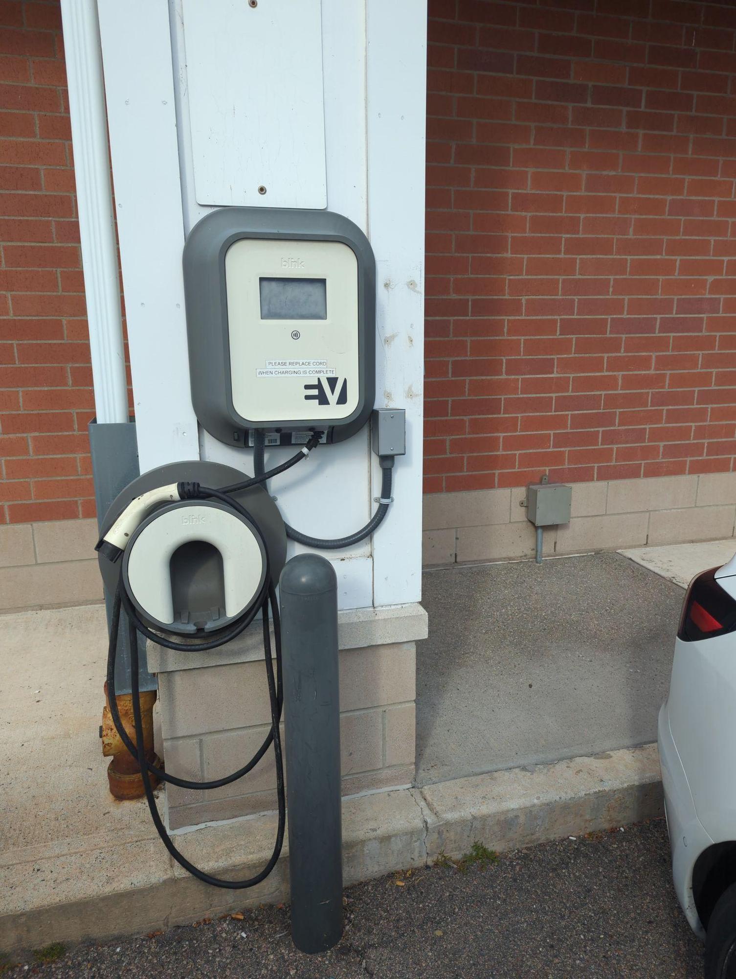 Walgreens (Coming Soon) | Bellingham, MA | EV Station