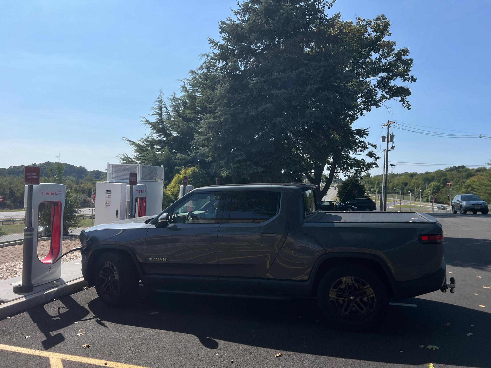 Clinton Station Diner | Clinton, NJ | EV Station