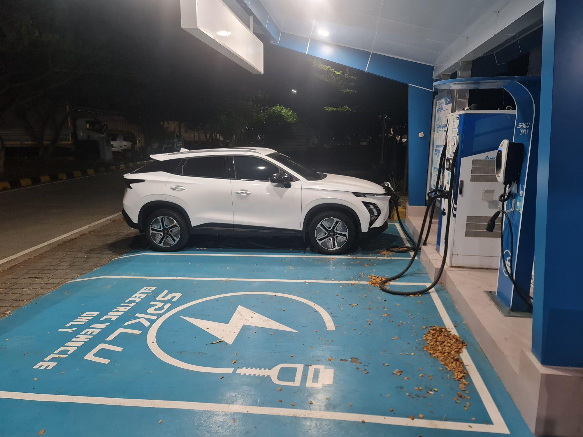 SPKLU Rest Area KM 229 B Ruas Kanci - Pejagan | Rest Area Tol Kanci ...