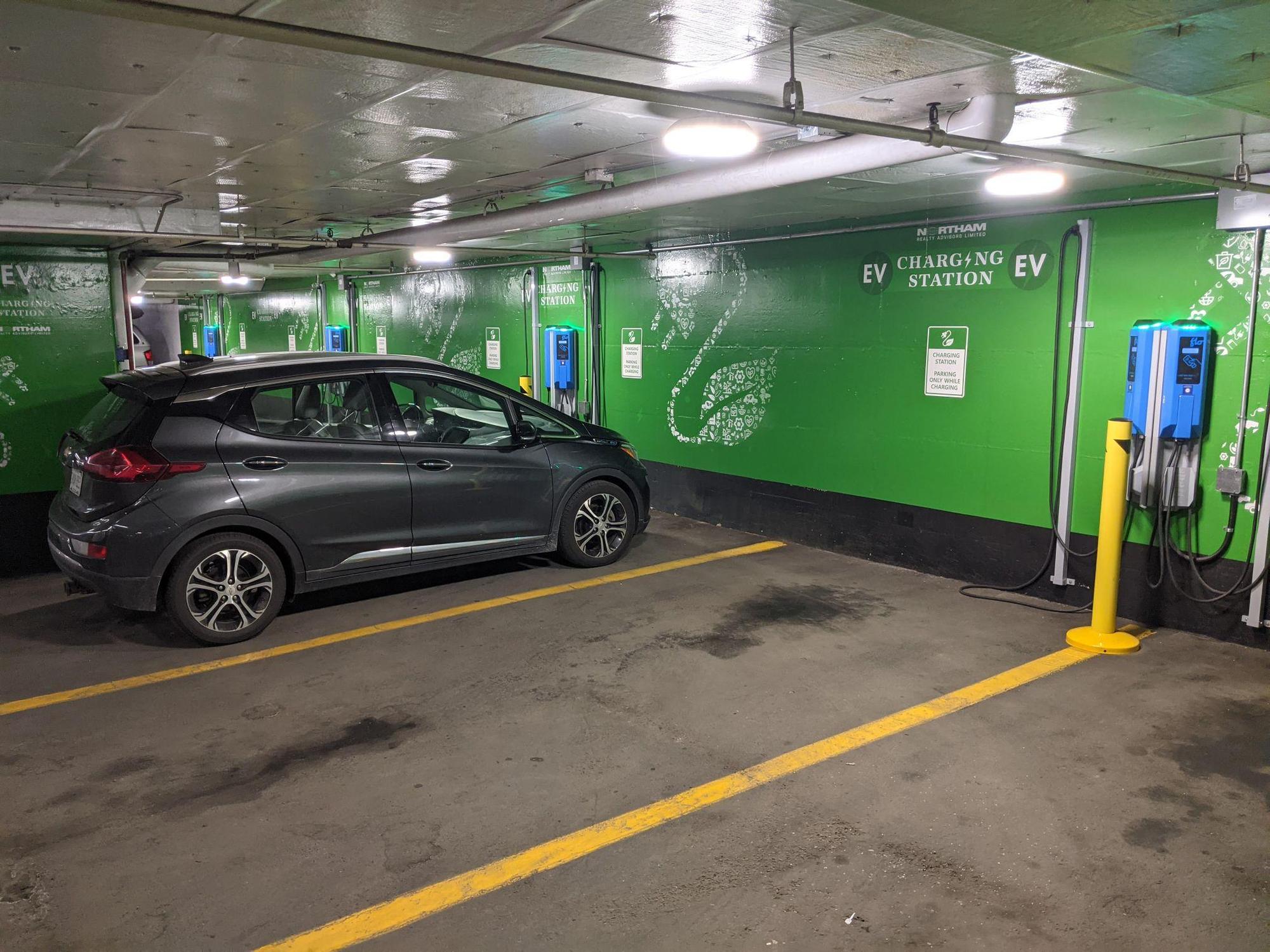 Northam Toronto Office - Impark Lot 235 | Toronto, ON | EV Station