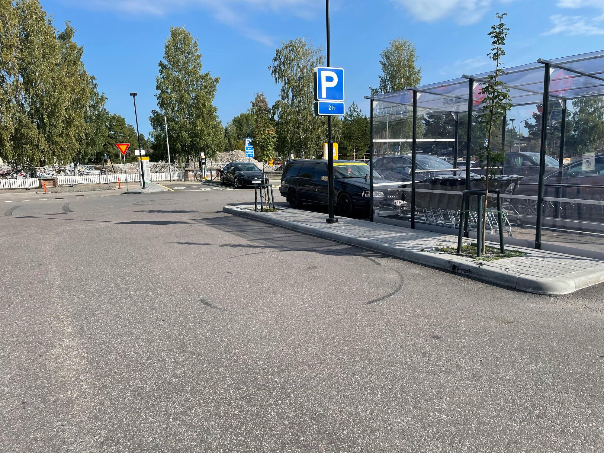 S-Market Vääksy, ABC-lataus | Rusthollintie 1, 17200 Vääksy, Suomi | EV ...