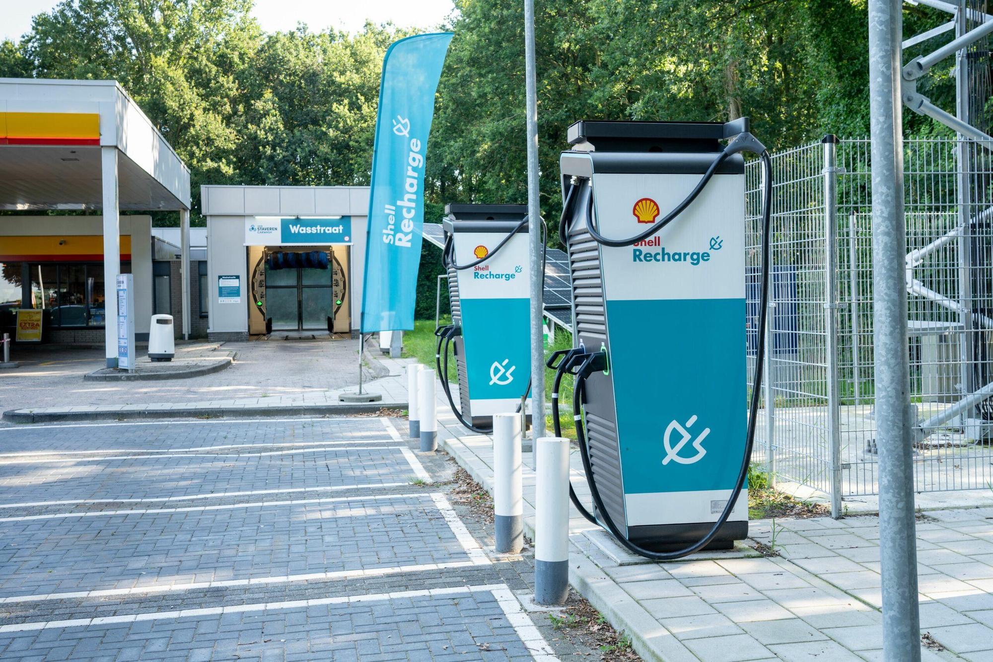 Shell Recharge Charging Station | Dronten, FL | EV Station