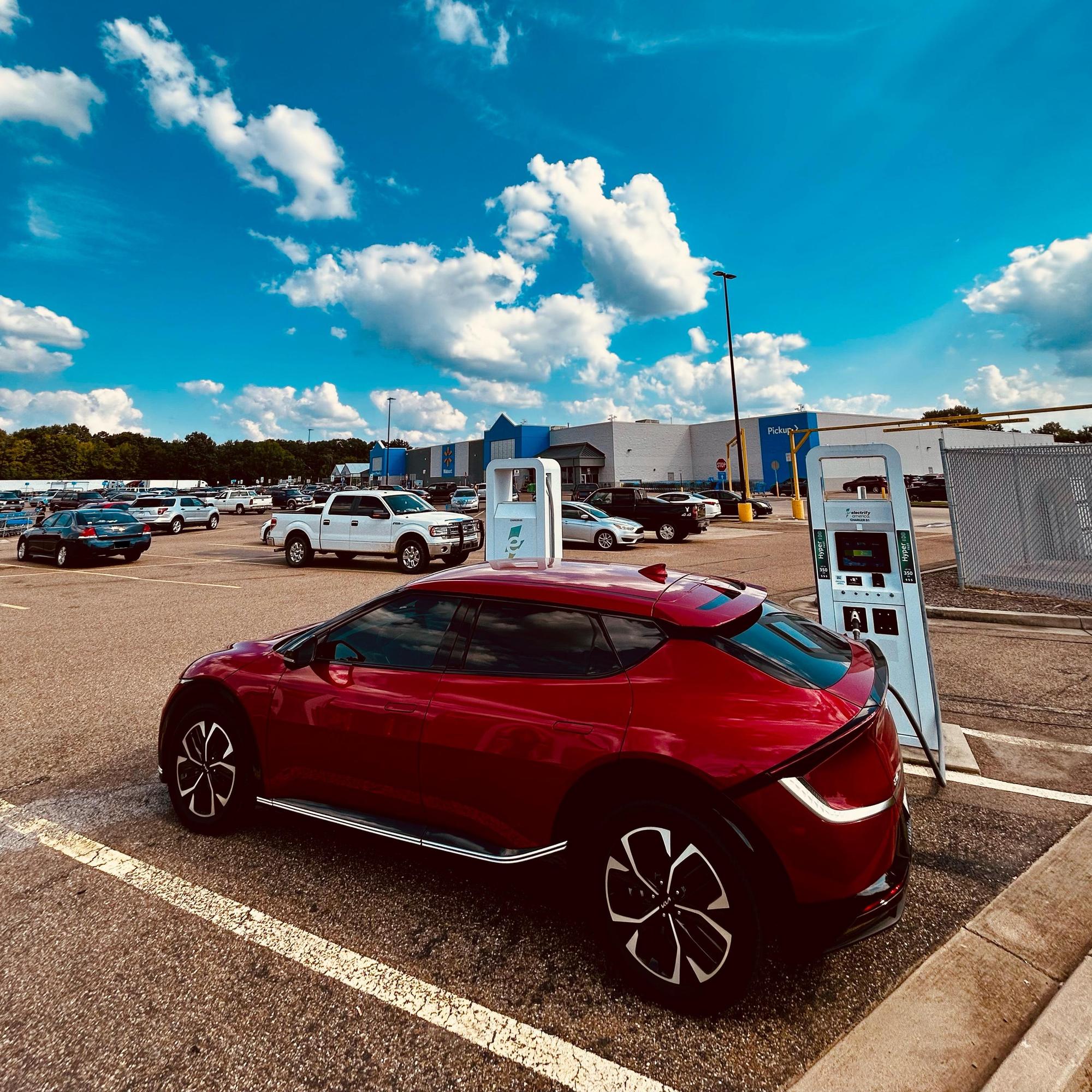 Walmart Supercenter | Hope, AR | EV Station