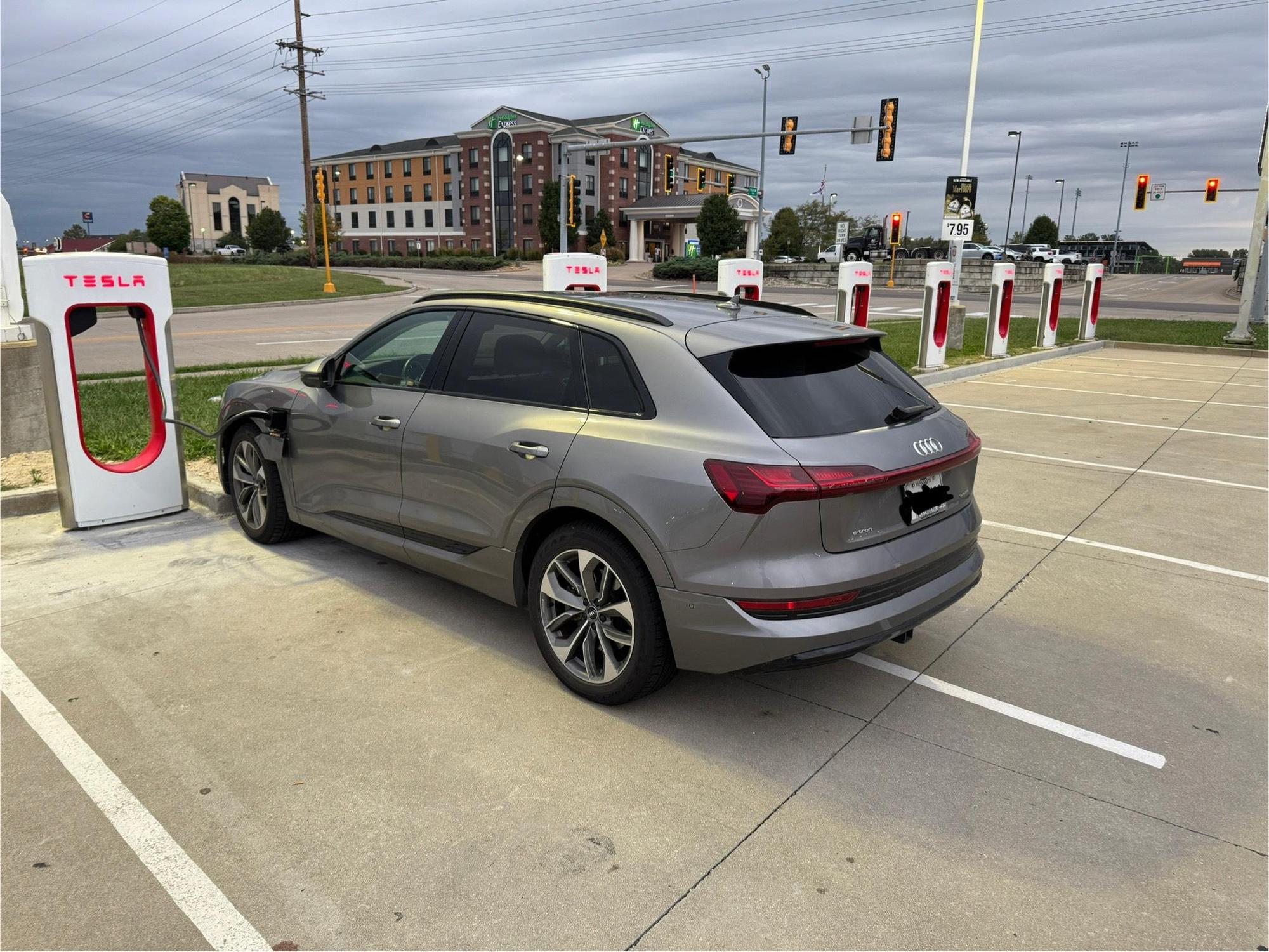 Mach 1 | Marion, IL | EV Station