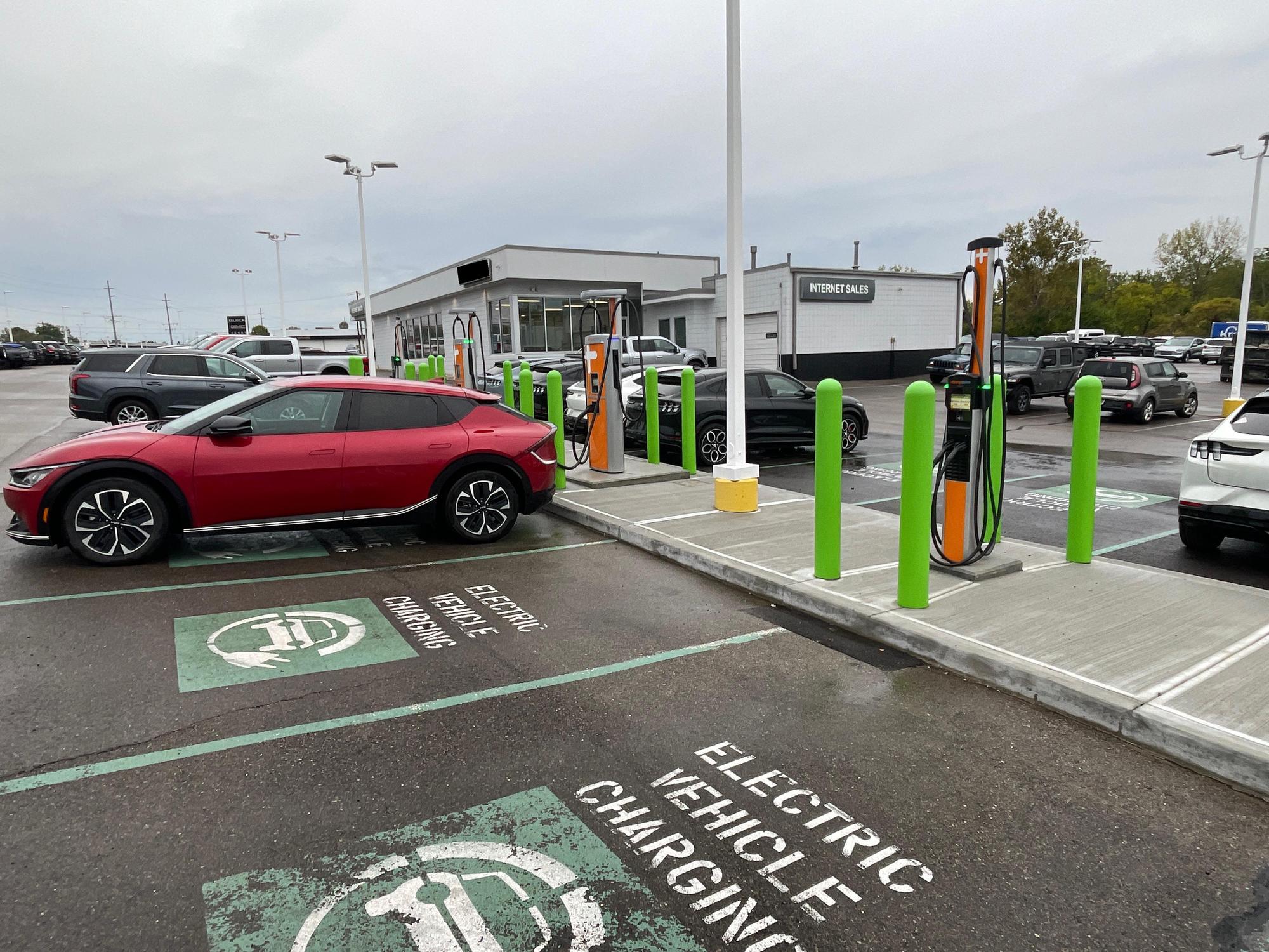 Kerry Buick GMC | Cincinnati, OH | EV Station