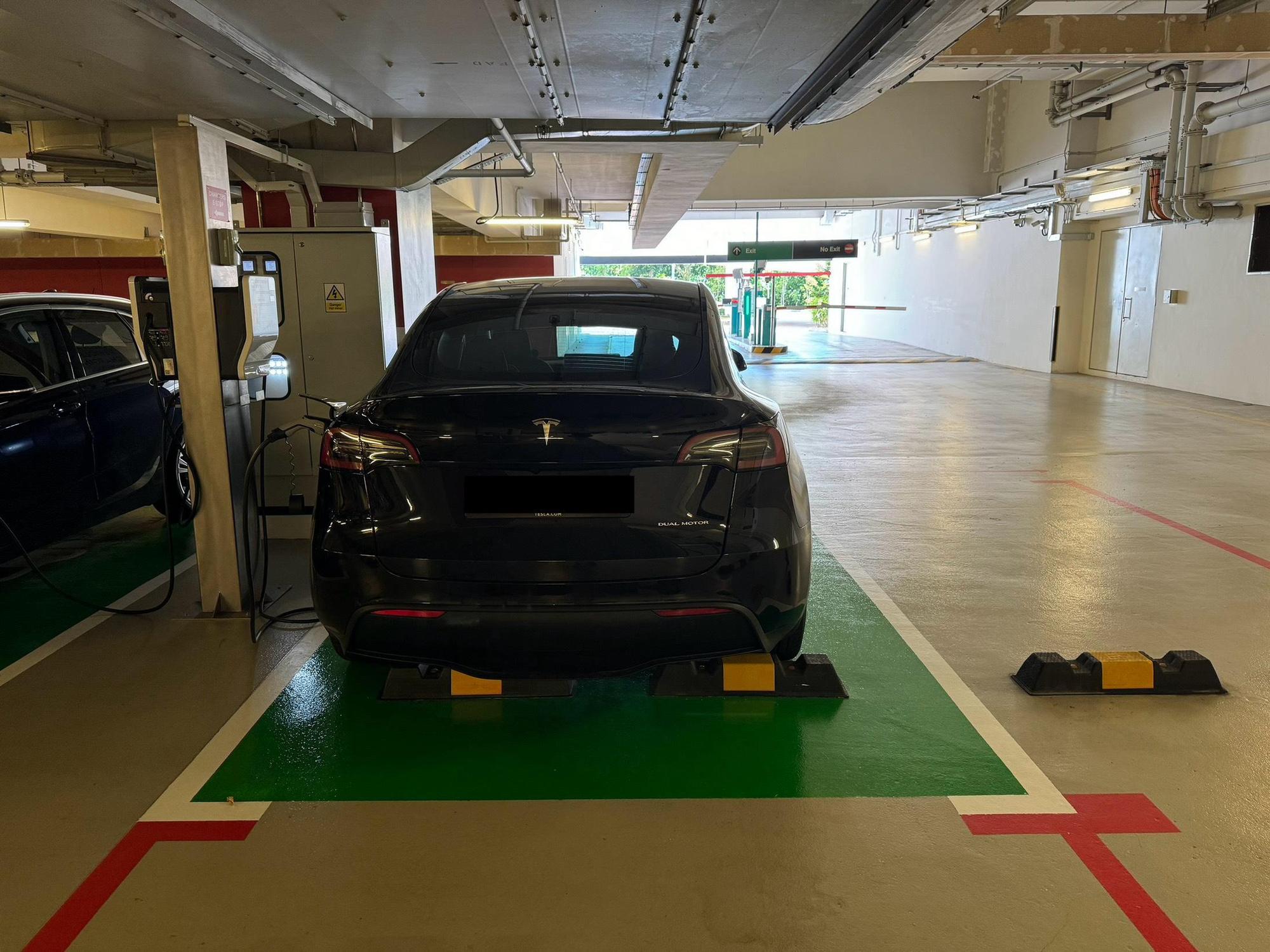NUS CREATE Tower | 1 Create Wy, Singapore 138602 | EV Station