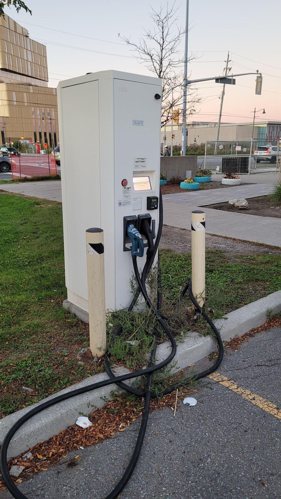 YMCA Markham (2) | Markham, ON | EV Station