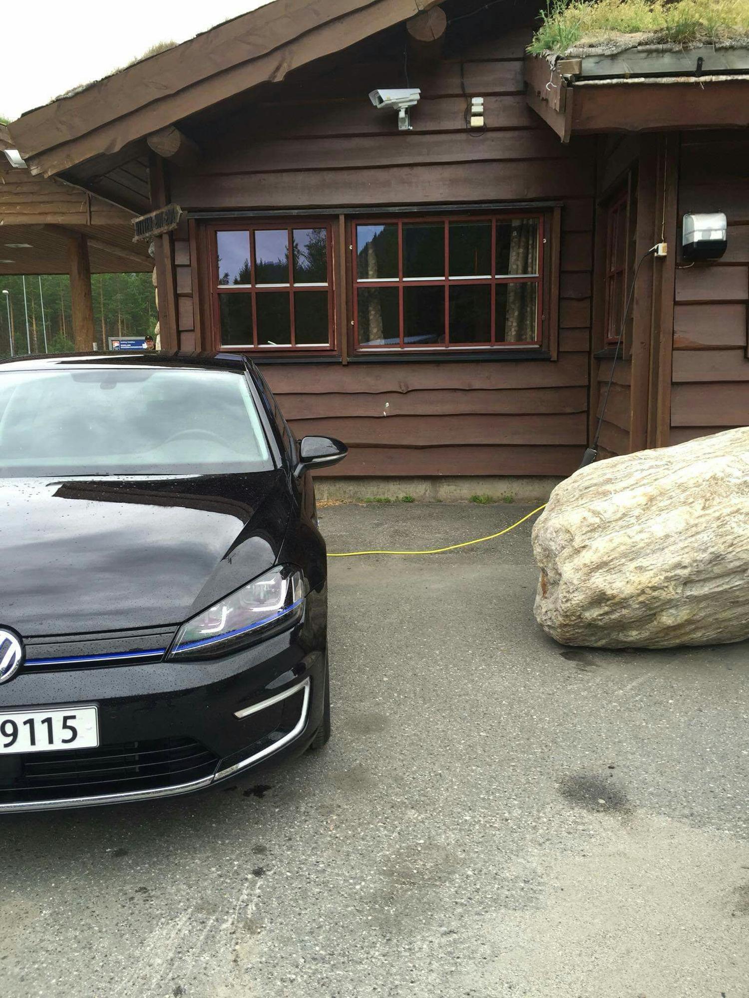 Storjord Saltdal Turistsenter Blue 3 fase 32 amps and eurosocket ...
