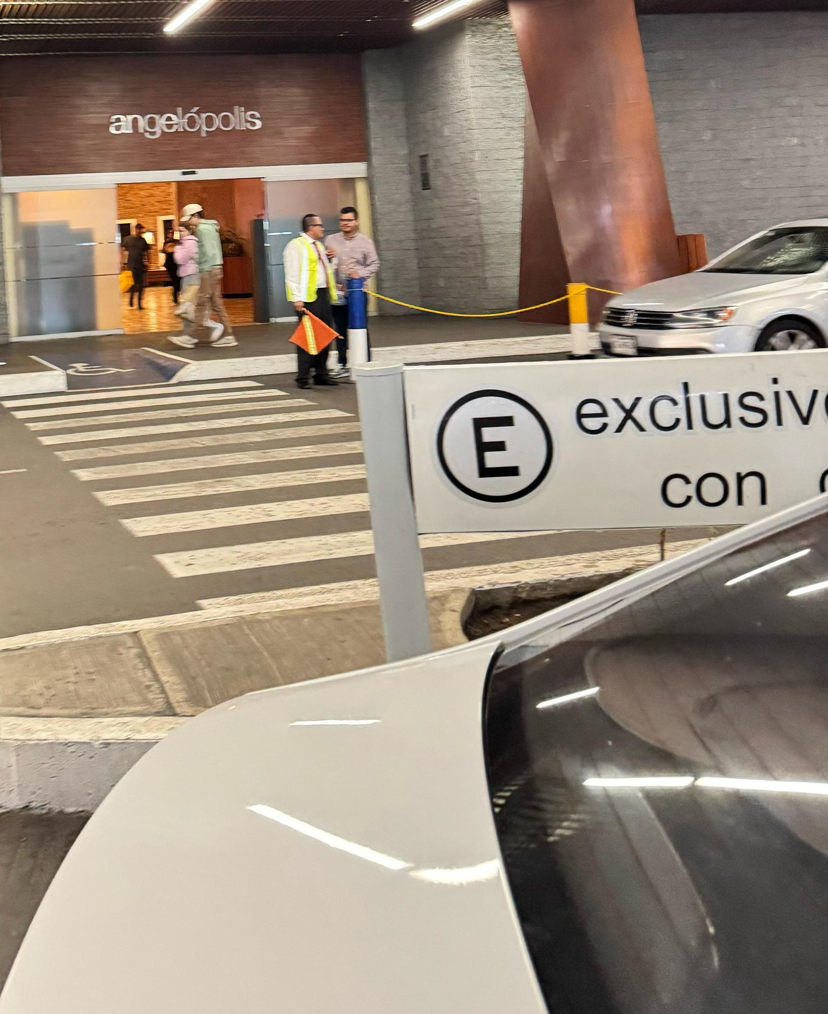 Porsche Charging Station Angelopolis | Puebla, Pue. | EV Station