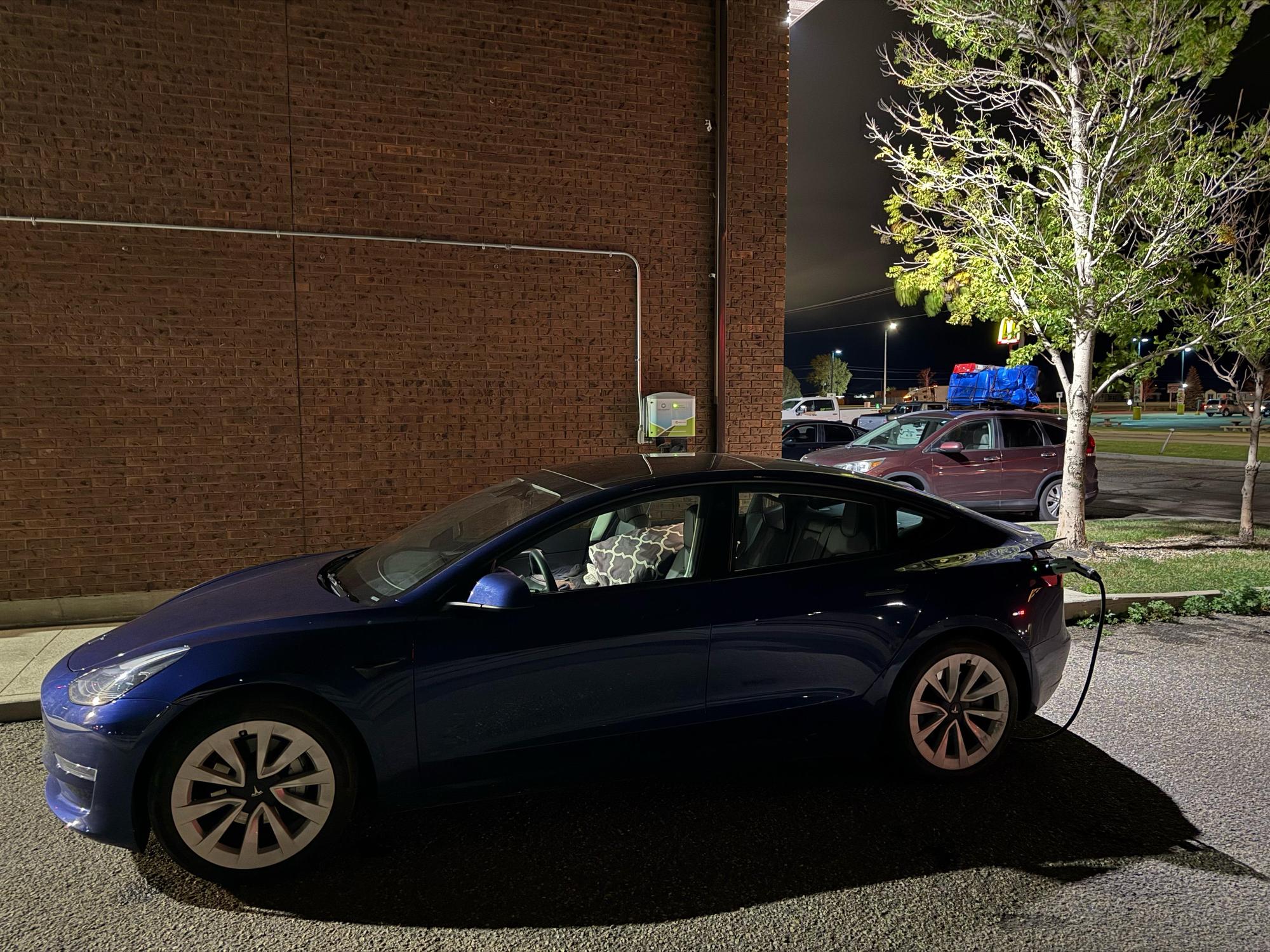 Comfort Inn | Brandon, MB | EV Station