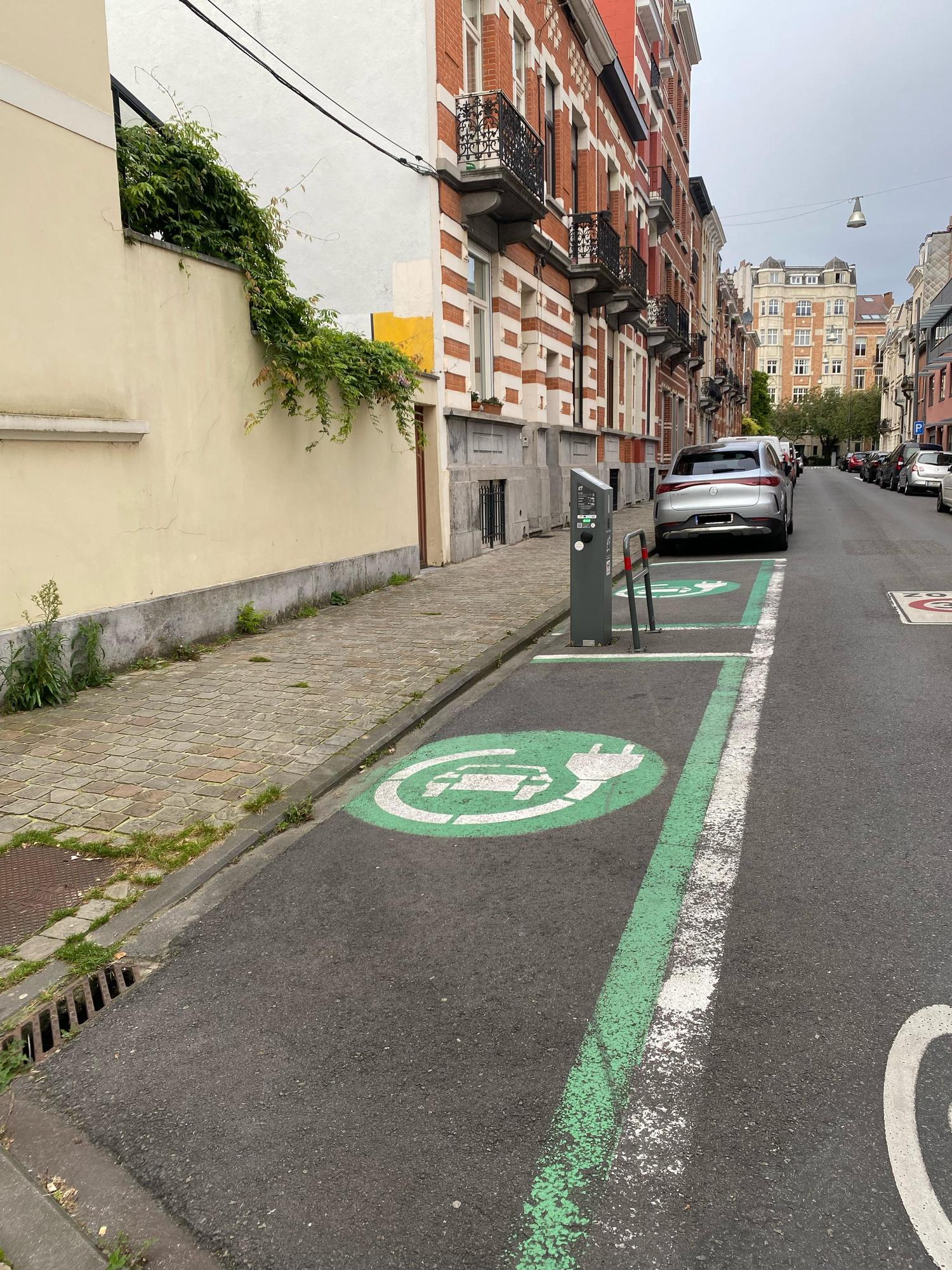 Regional Charging Station | Schaerbeek, Bruxelles | EV Station