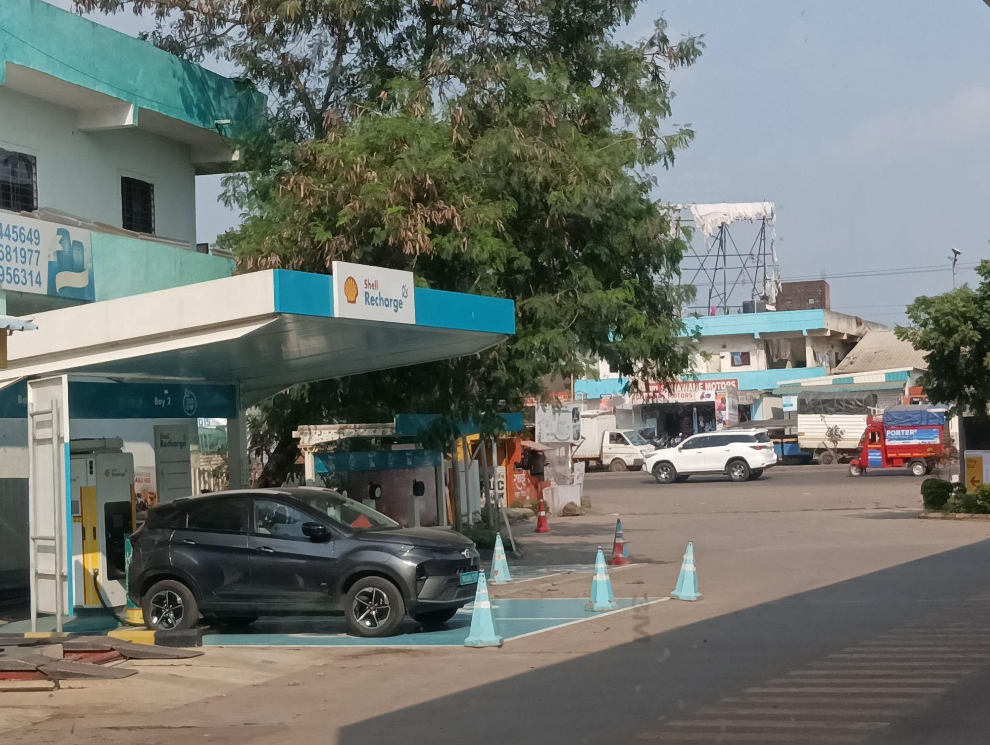 Shell Recharge Chakan(120kw) | Pune, MH | EV Station