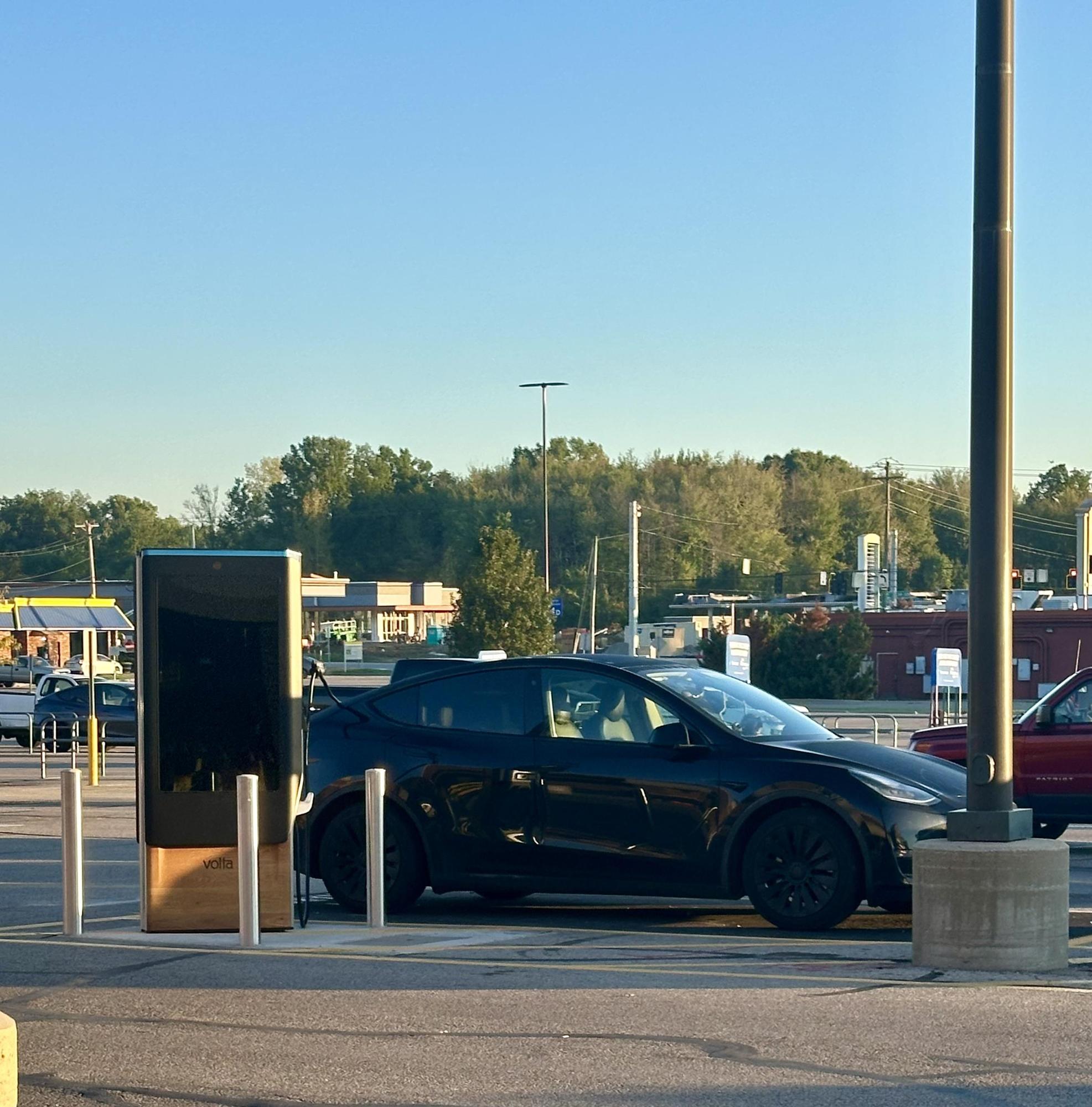 Kroger Marketplace | Amelia, OH | EV Station