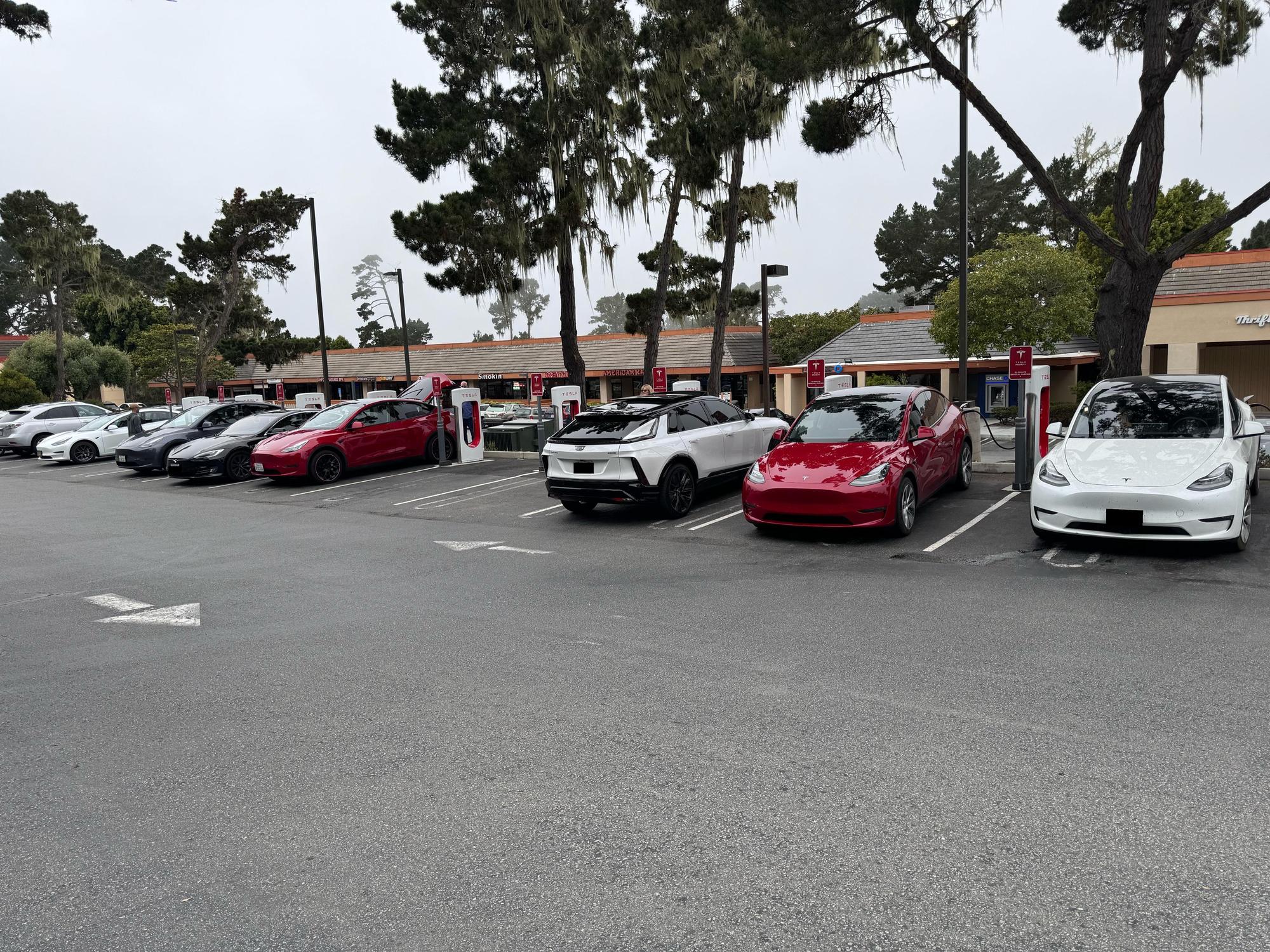 Country Club Gate Center | Pacific Grove, CA | EV Station