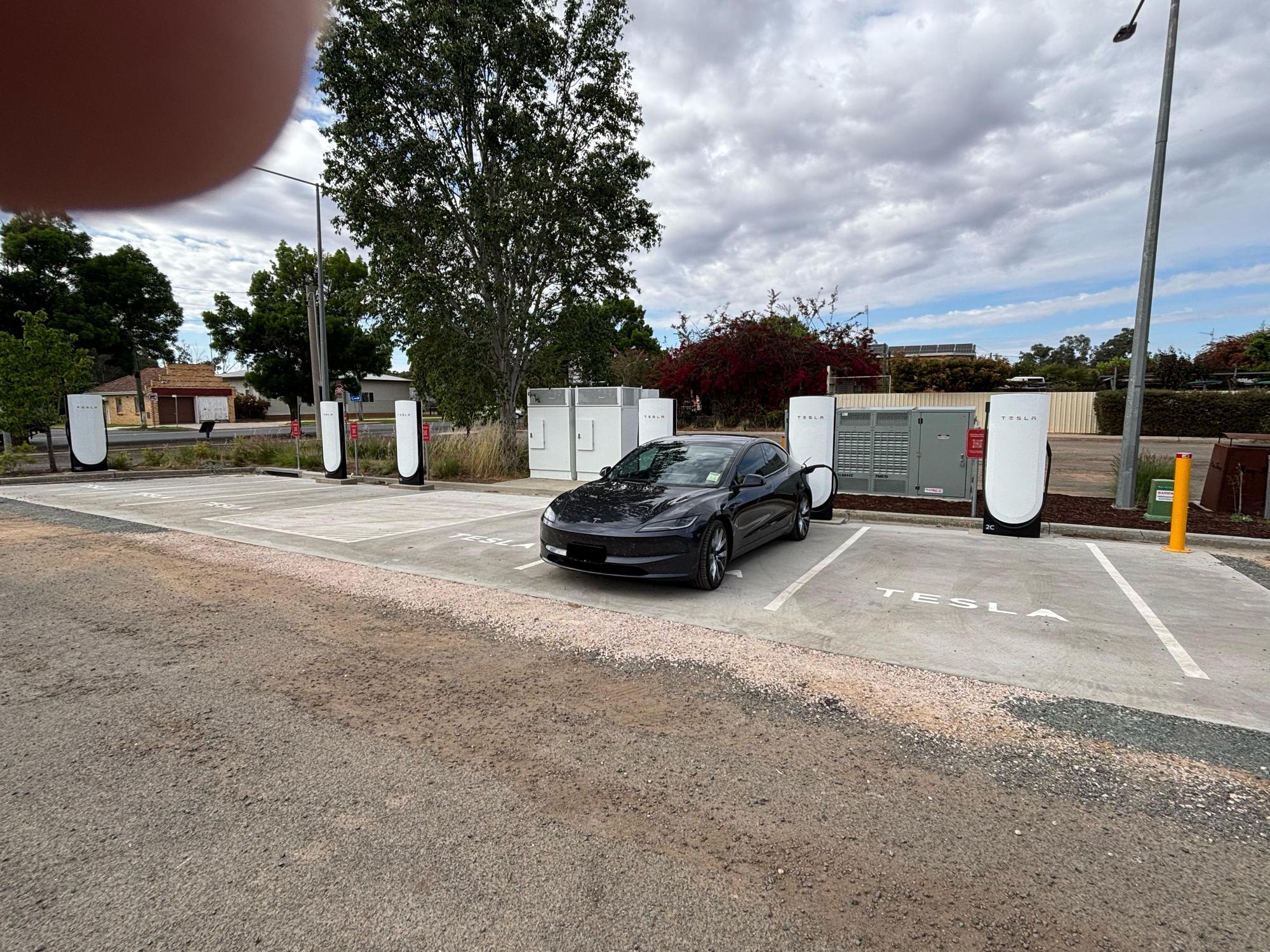 Bidgee Motor Inn (2) | Hay, NSW | EV Station