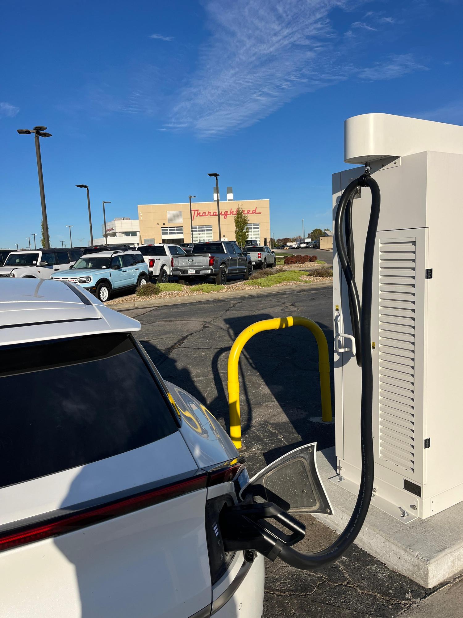 Thoroughbred Ford | KCMO, MO | EV Station
