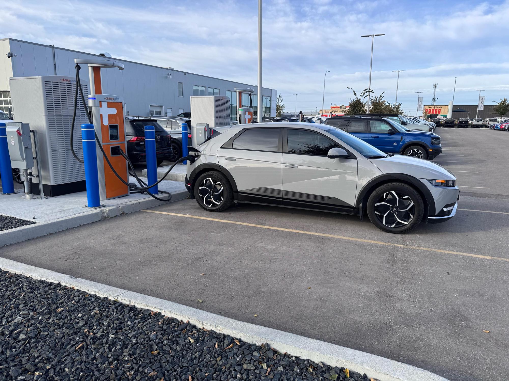 Birchwood Ford on Regent | Winnipeg, MB | EV Station