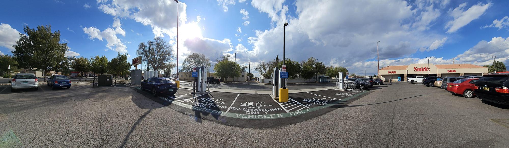 Smith's Albuquerque | Albuquerque, NM | EV Station