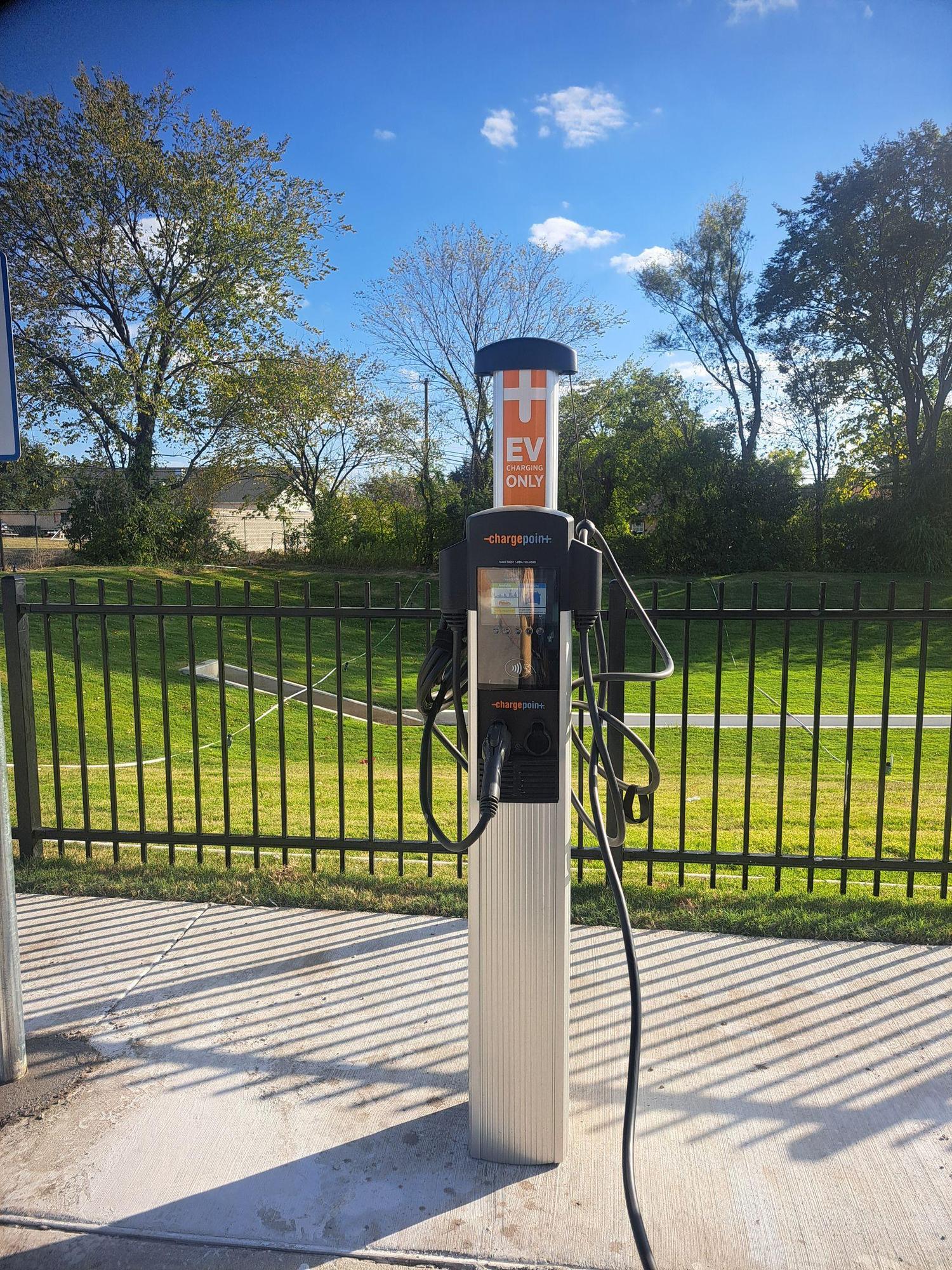 Dallas Co Government Center | Mesquite, TX | EV Station