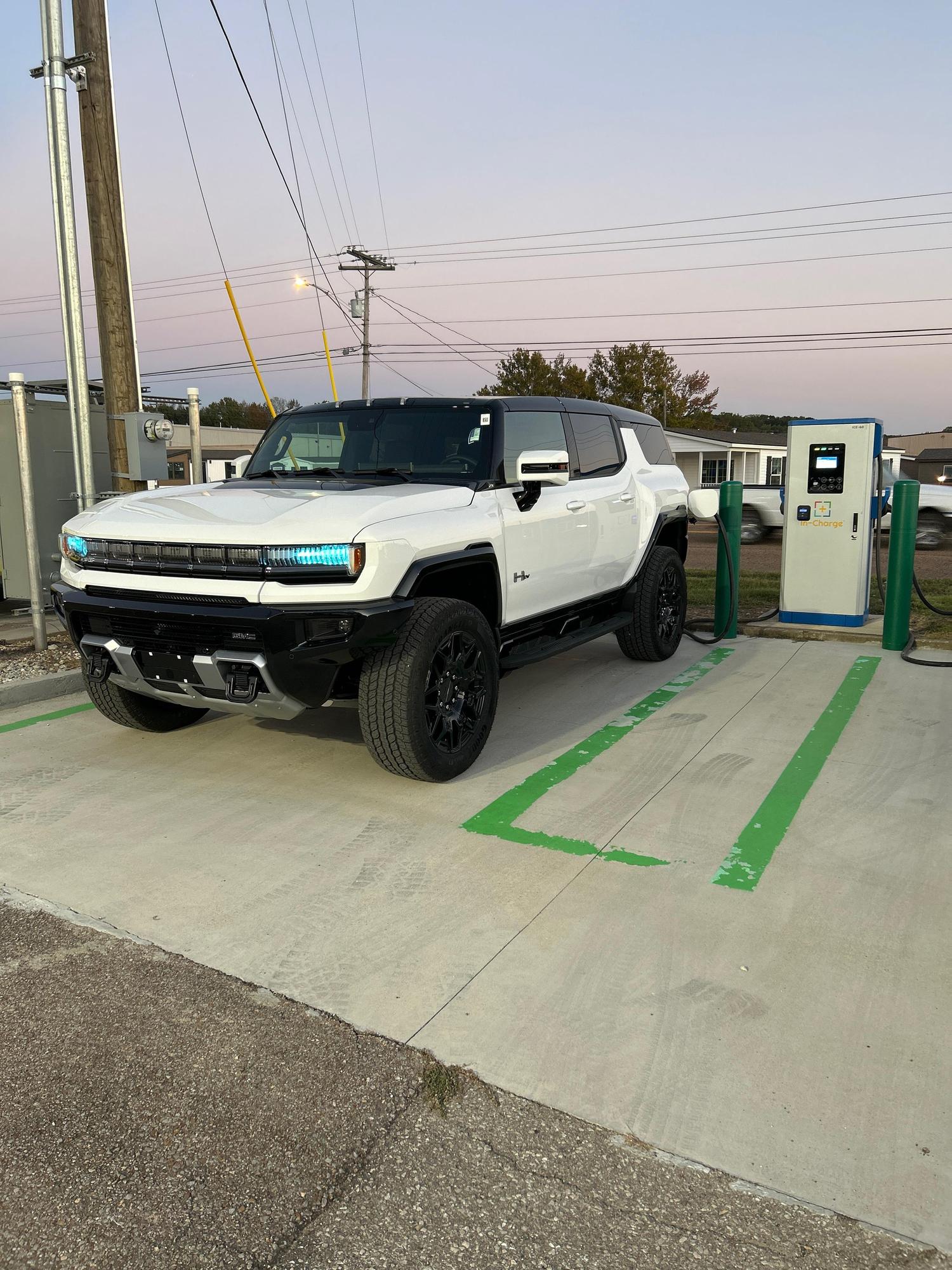 Peppers Chevrolet GMC (2) | Paris, TN | EV Station