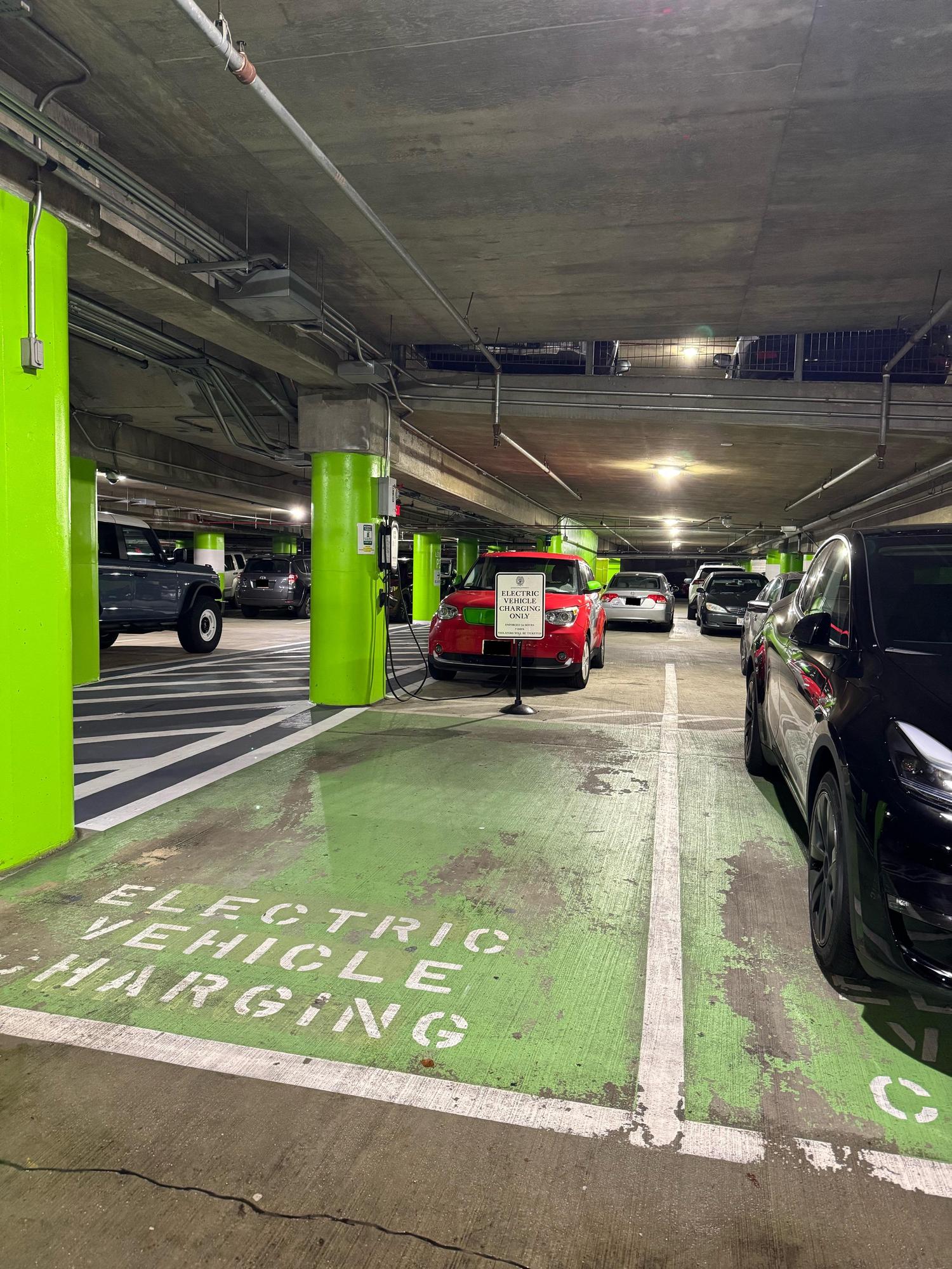 Georgetown University - Visitor Parking | Washington, DC | EV Station