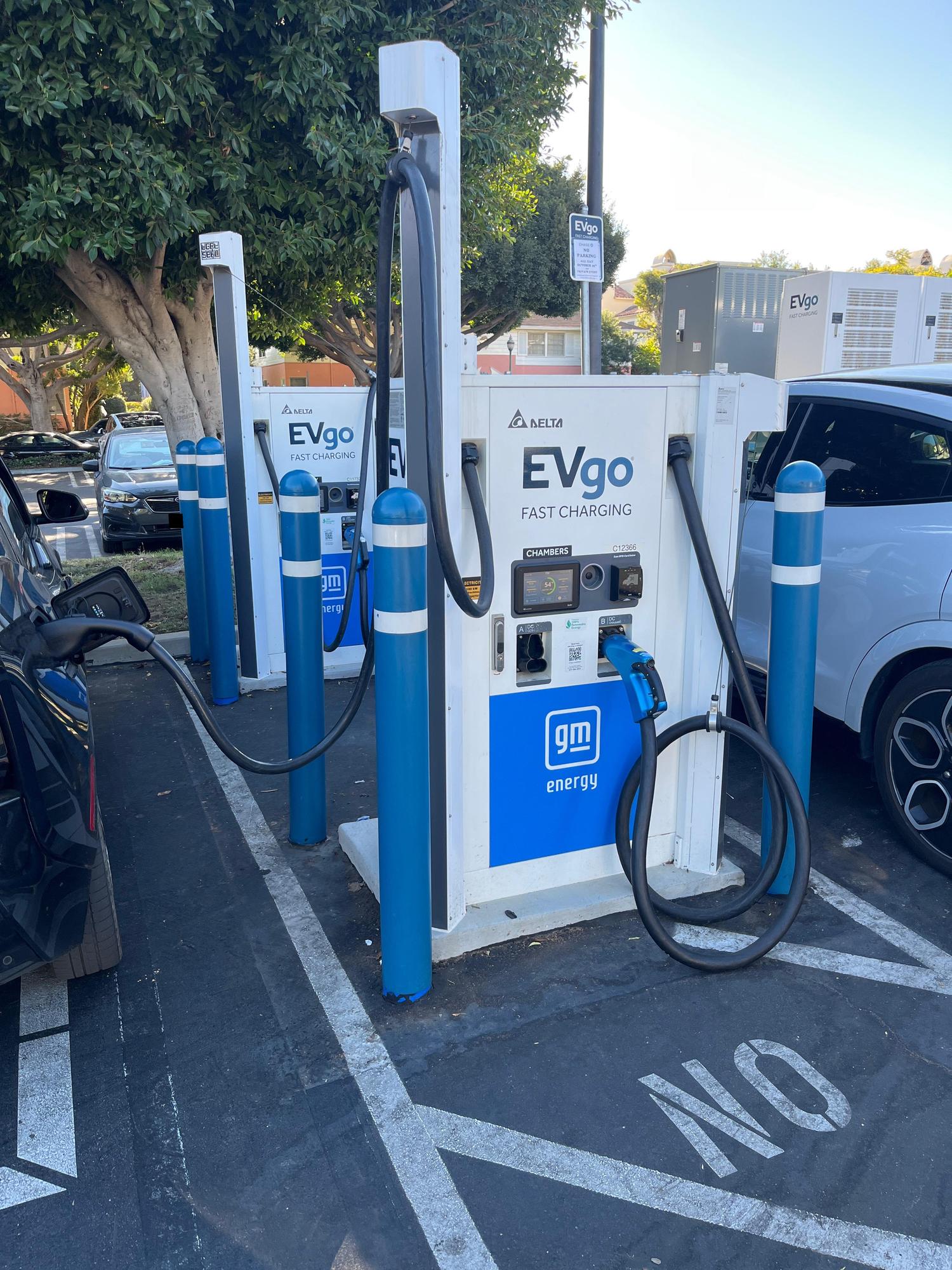 Chase Bank Wilshire Blvd | Santa Monica, CA | EV Station